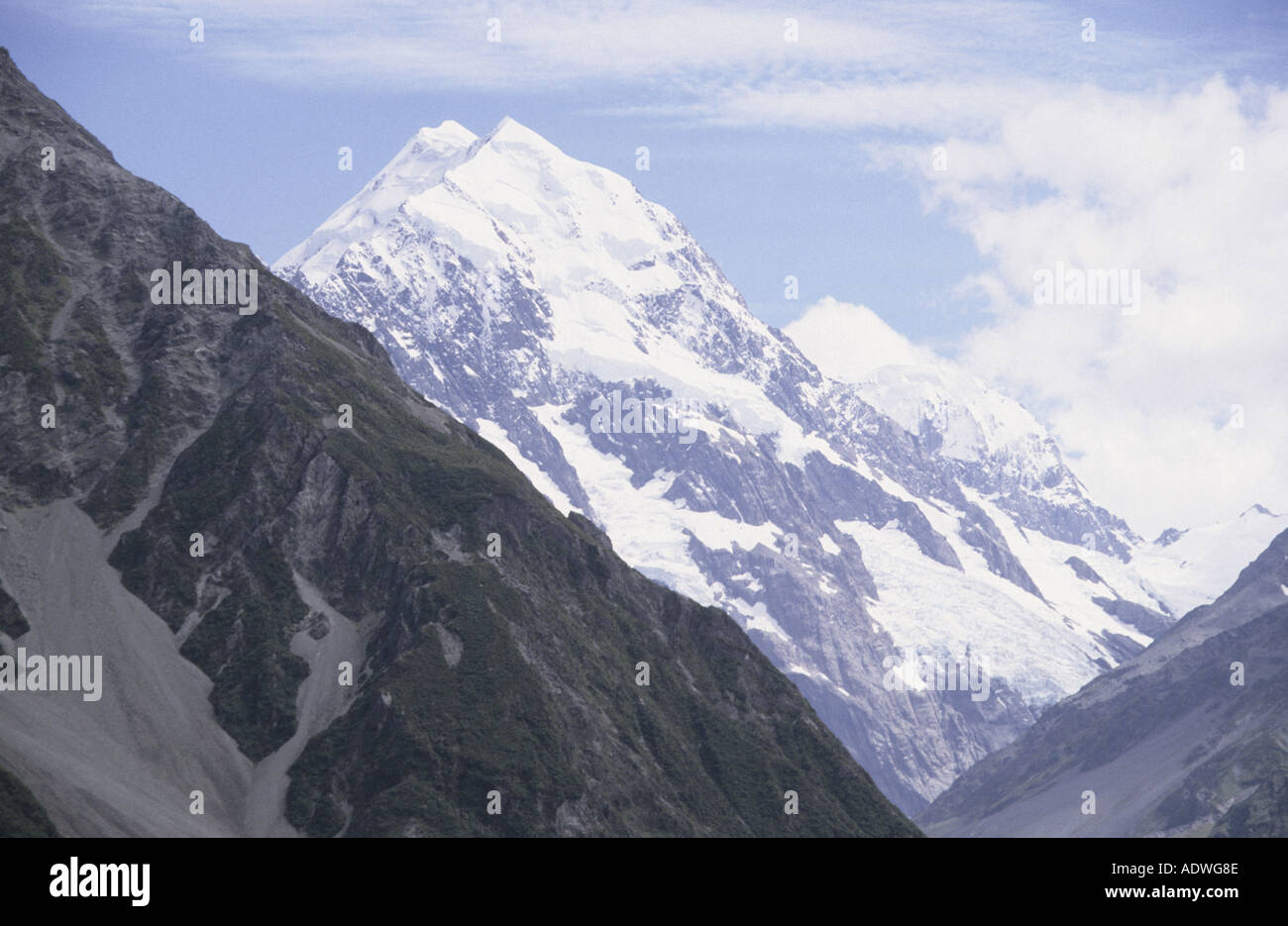 Mount cook southern alps hi-res stock photography and images - Alamy