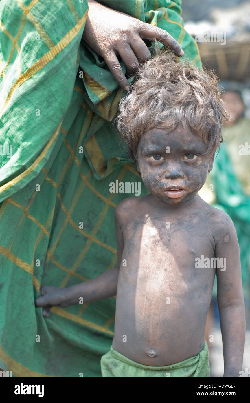 Child labour india mines hi-res stock photography and images - Alamy