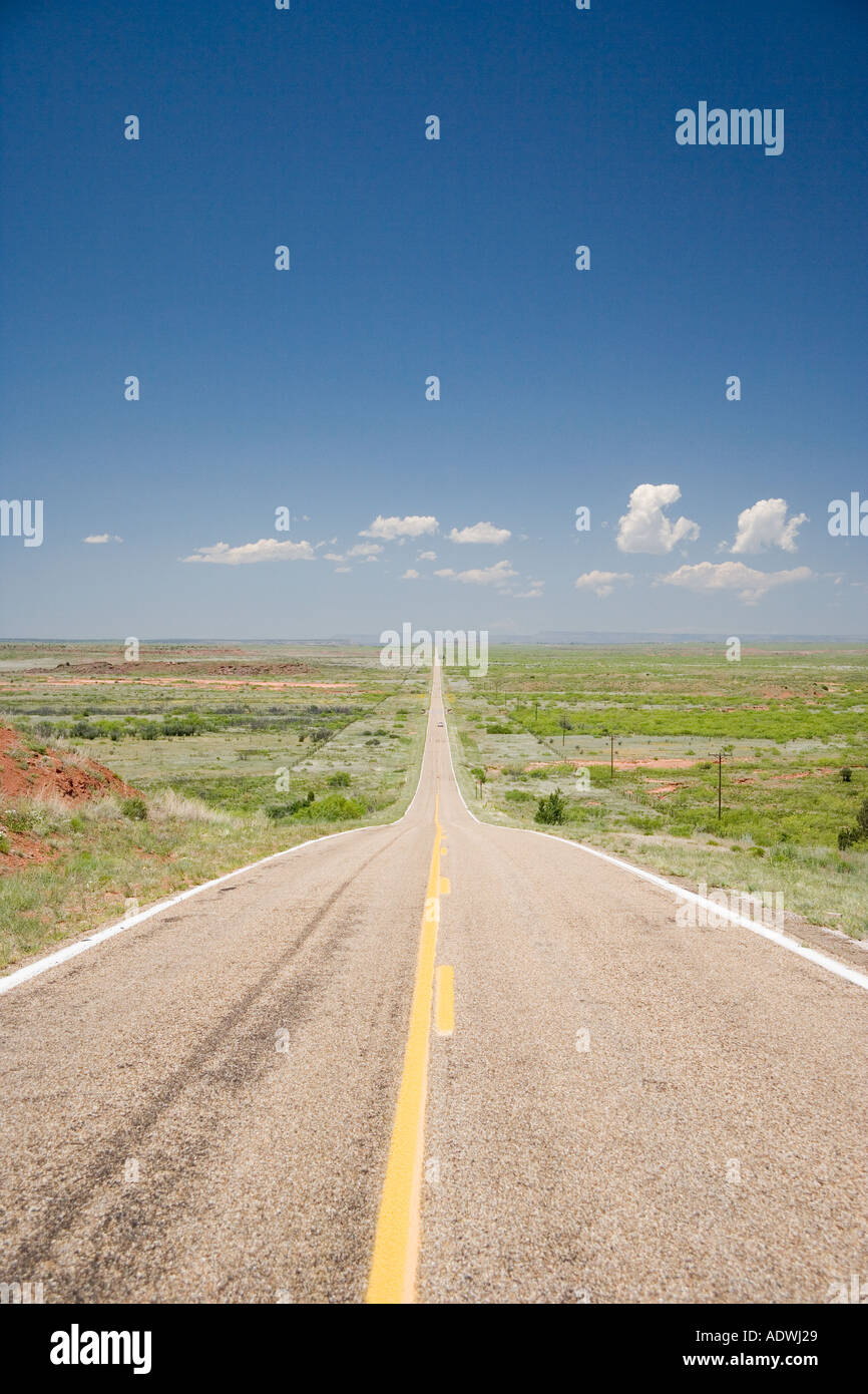 Empty country road transportation highways hi-res stock photography and ...