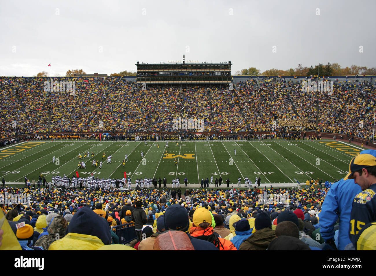 Michigan stadium big house hi-res stock photography and images - Alamy