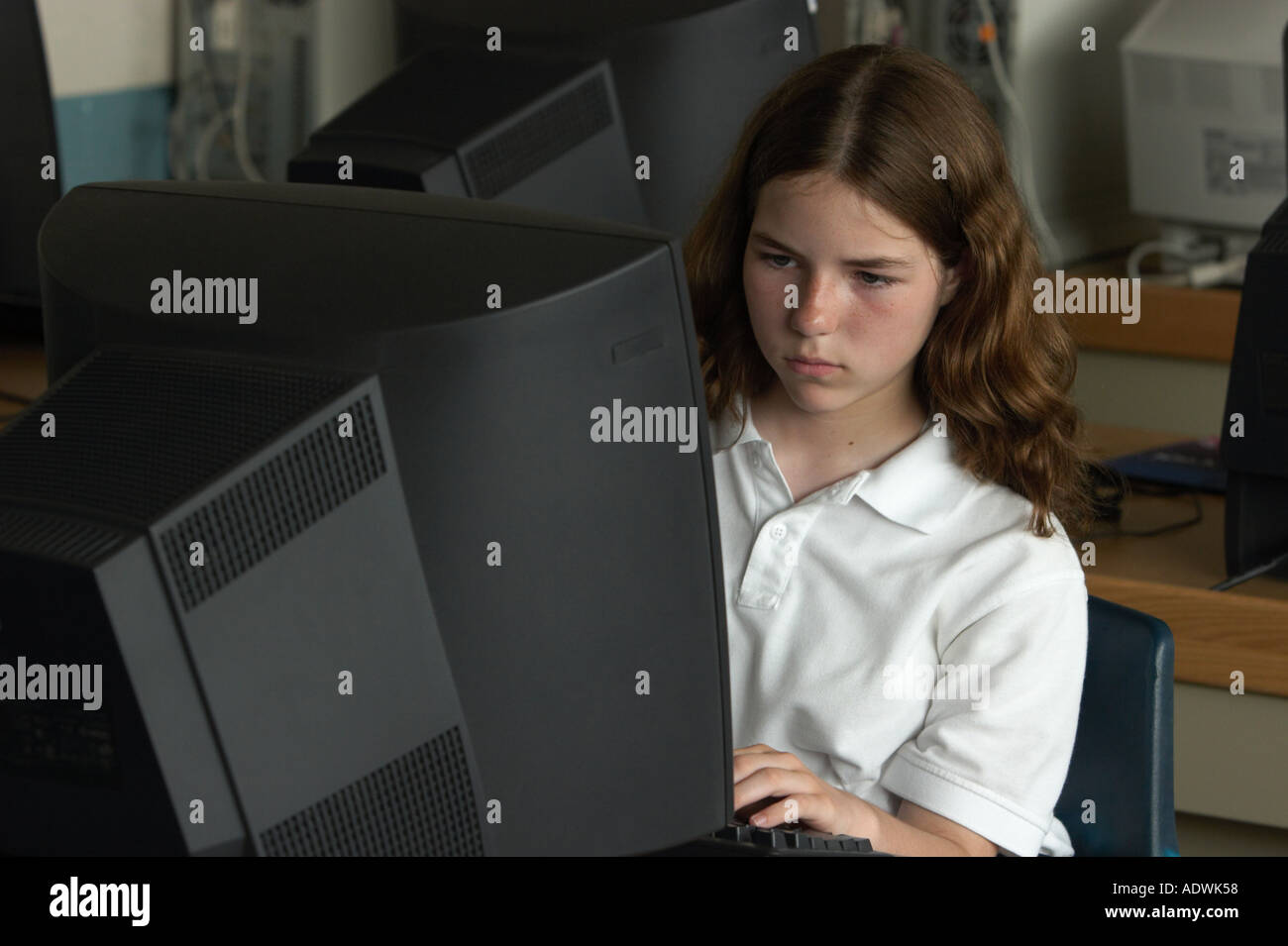Child stare computer hi-res stock photography and images - Alamy