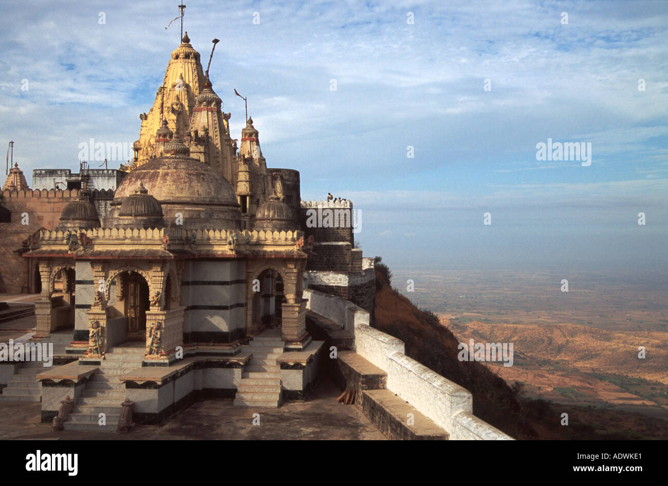 India gujarat palitana shatrunjaya temple hi-res stock photography and ...