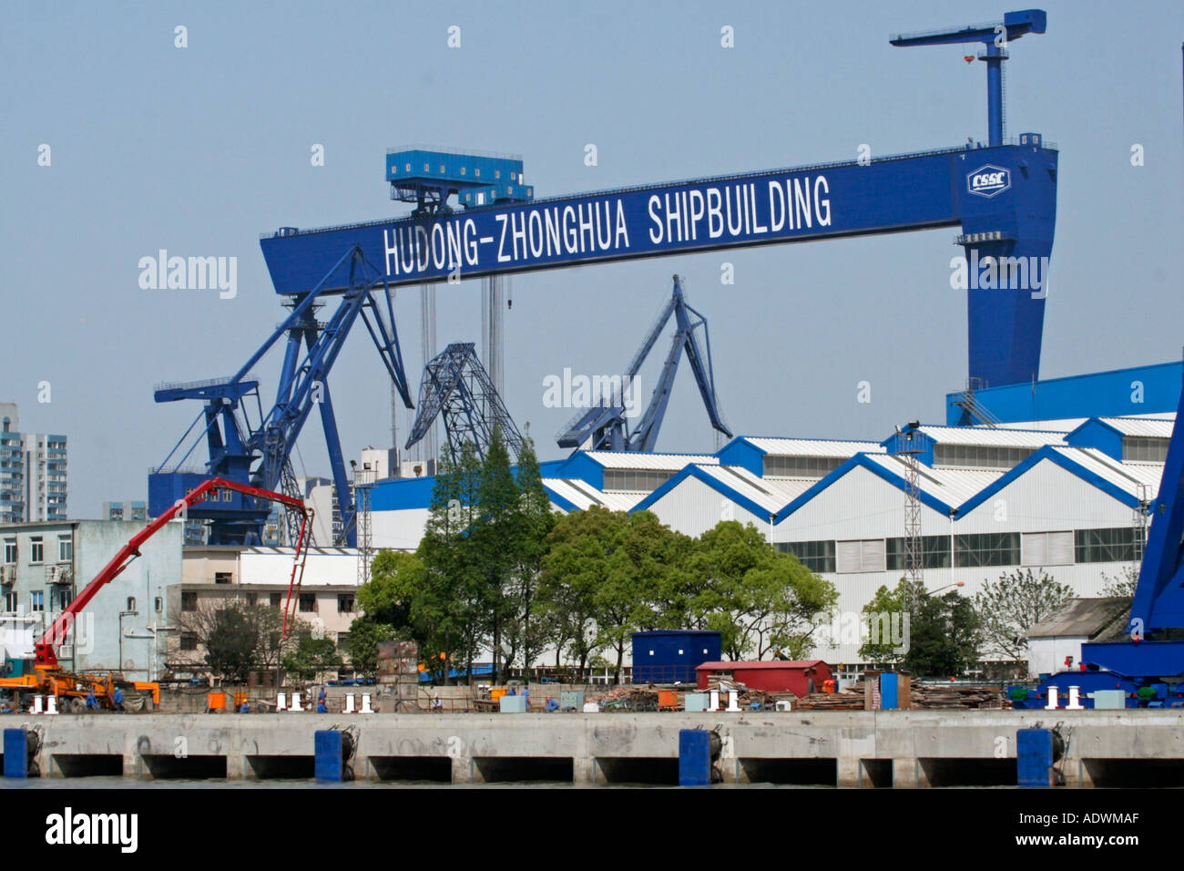 Tanker ship overhead hi-res stock photography and images - Alamy
