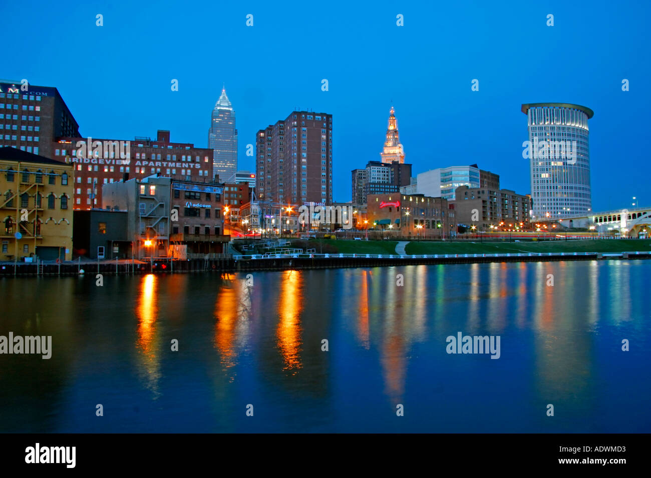 Cleveland Ohio At Night Background