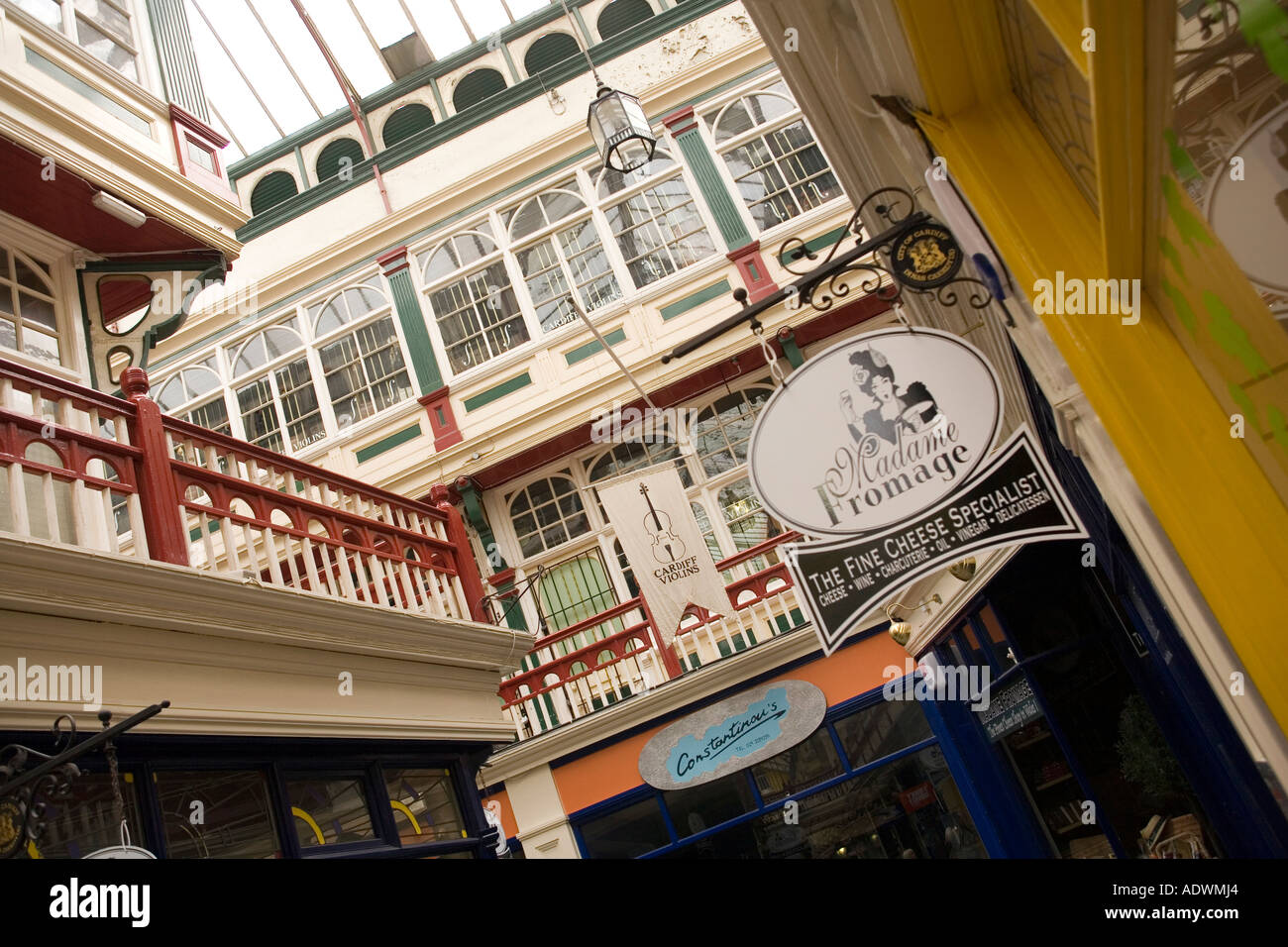 Victorian shop signs hi-res stock photography and images - Alamy