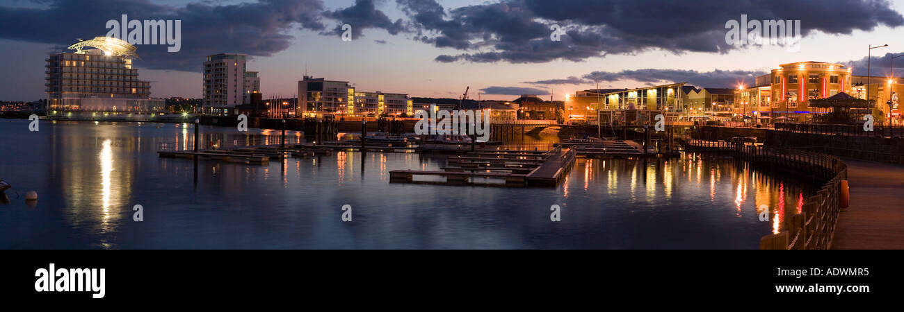 Wales Cardiff Cardiff Bay redeveloped seafront at night panoramic Stock ...