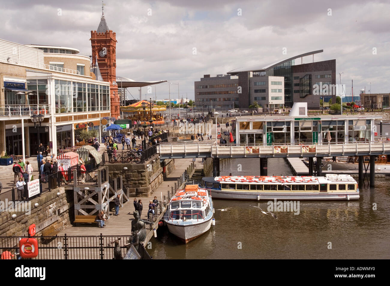 Wales Cardiff Bay crowded seafront at waterbus jetty Stock Photo - Alamy