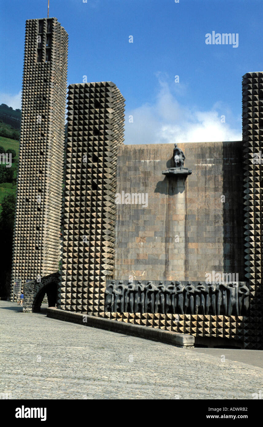 Santuario de arantzazu hi-res stock photography and images - Alamy