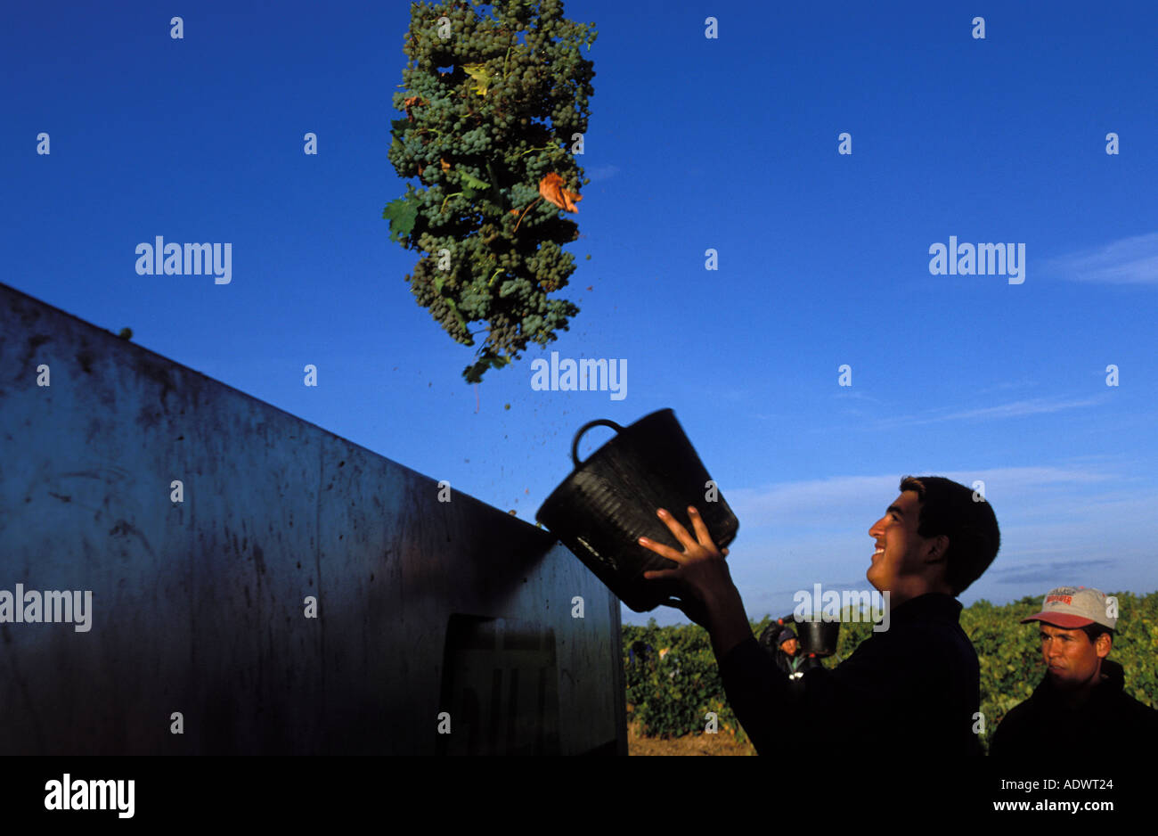 Rueda all hi-res stock photography and images - Alamy