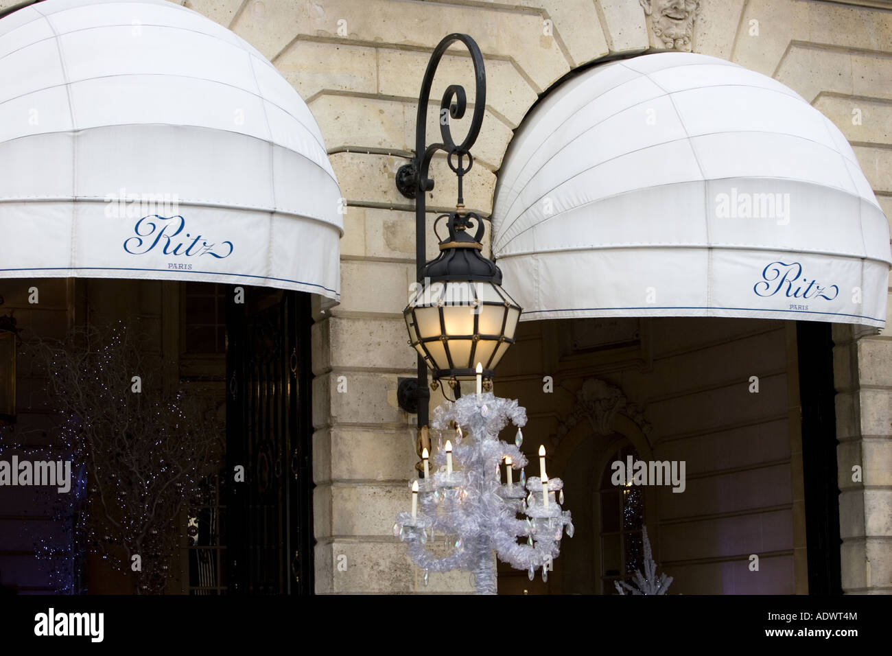 Ritz glitz hi-res stock photography and images - Alamy