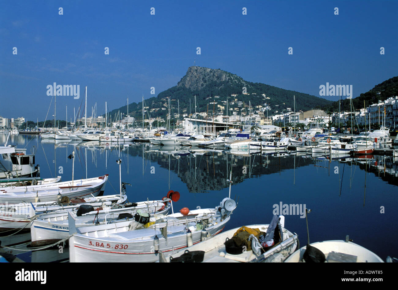 Estartit hi-res stock photography and images - Alamy