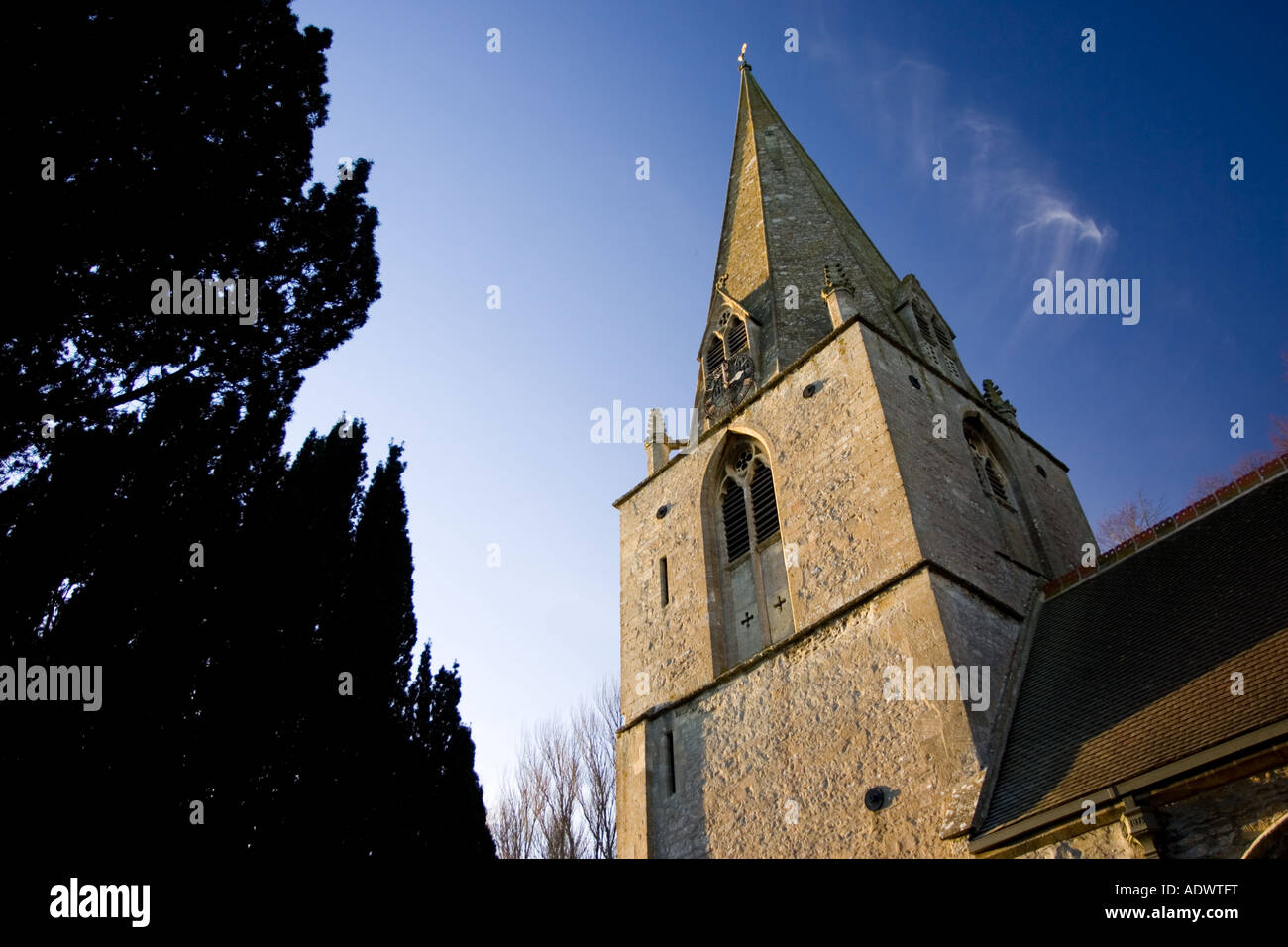 Broadwell church hi-res stock photography and images - Alamy