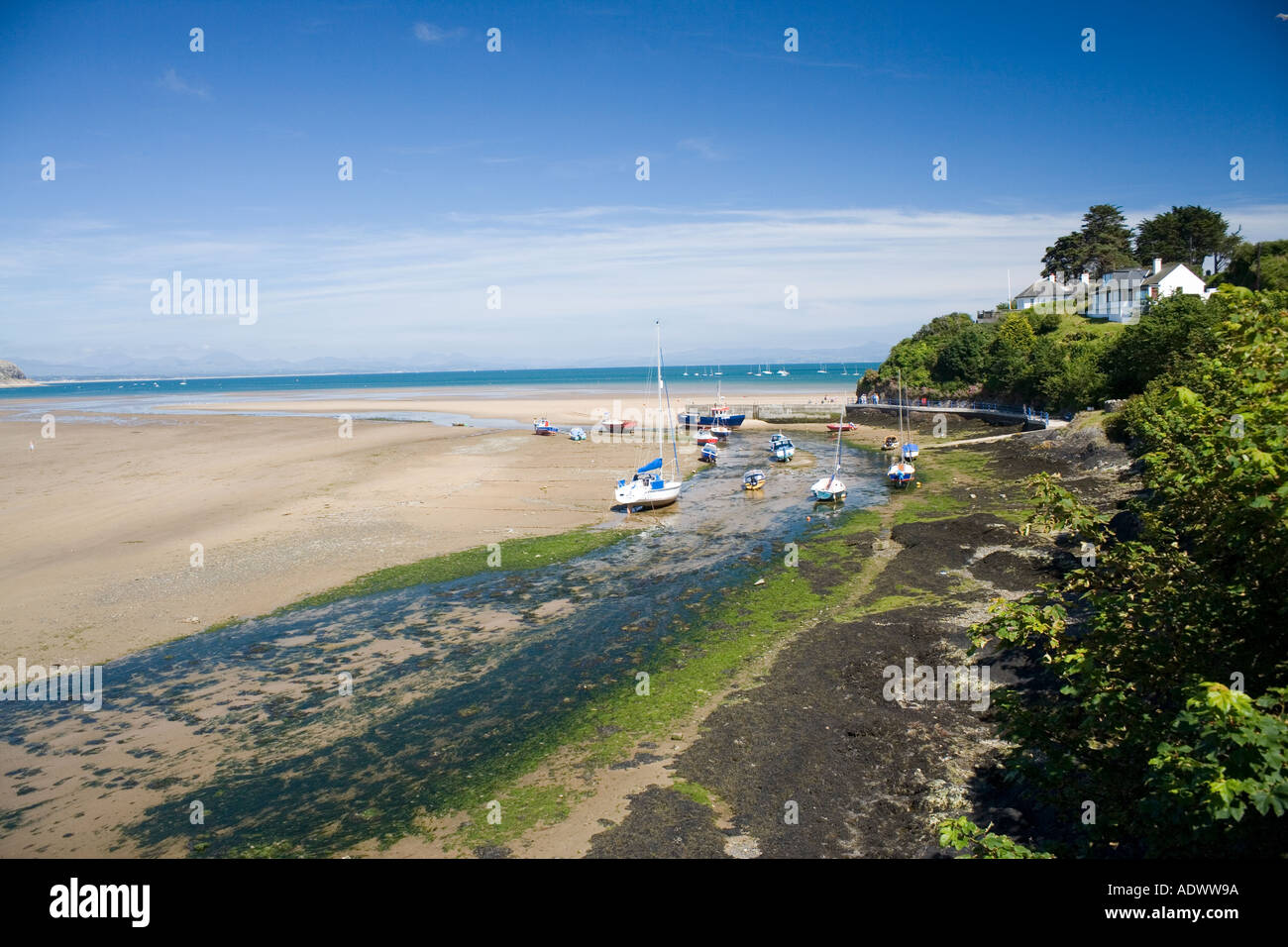 Llanbedrog beach summer hi-res stock photography and images - Alamy