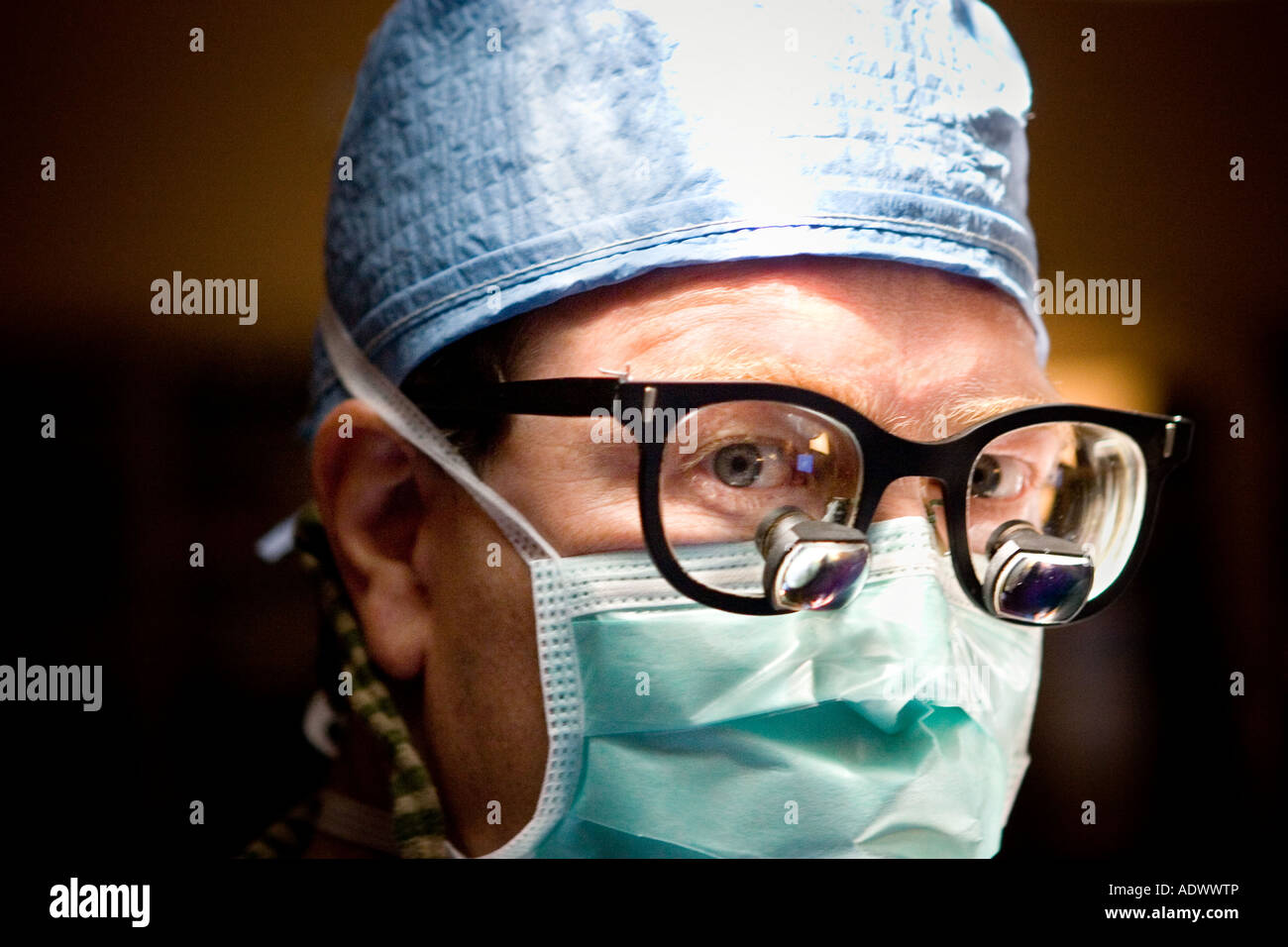 Vascular surgeon hi-res stock photography and images - Alamy