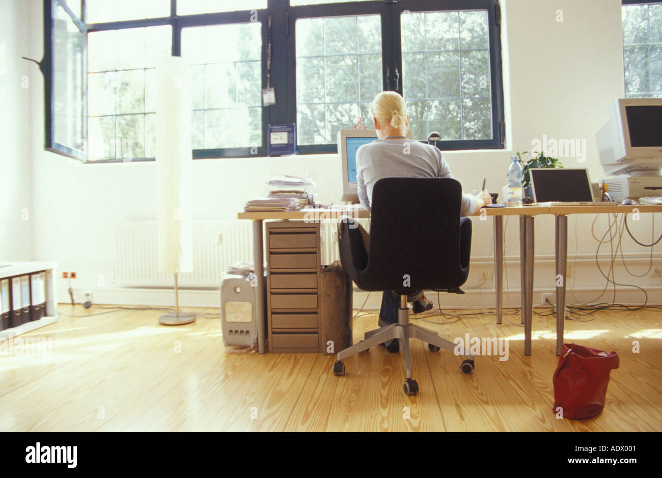 Only work hi-res stock photography and images - Alamy