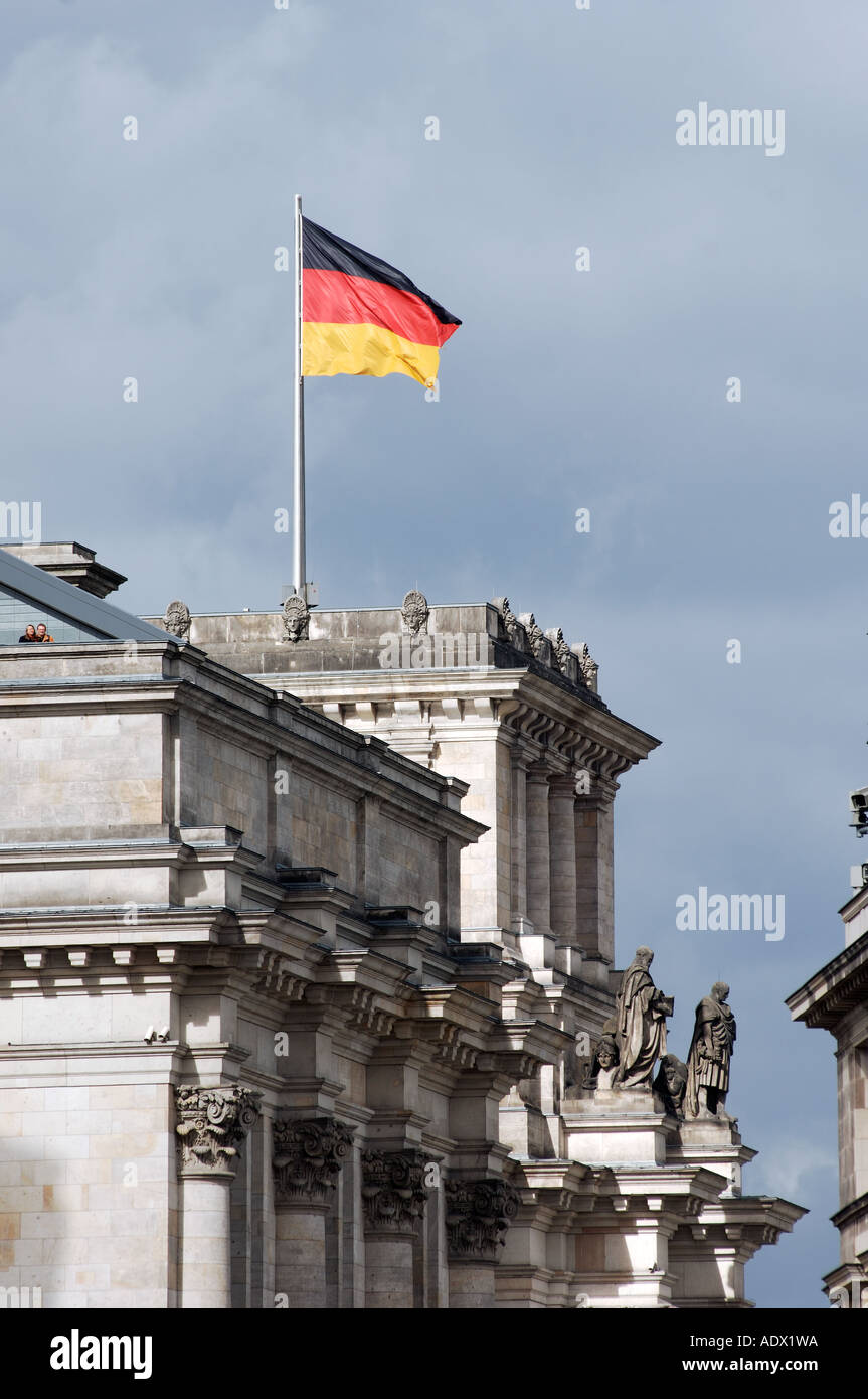 German parliament hi-res stock photography and images - Alamy