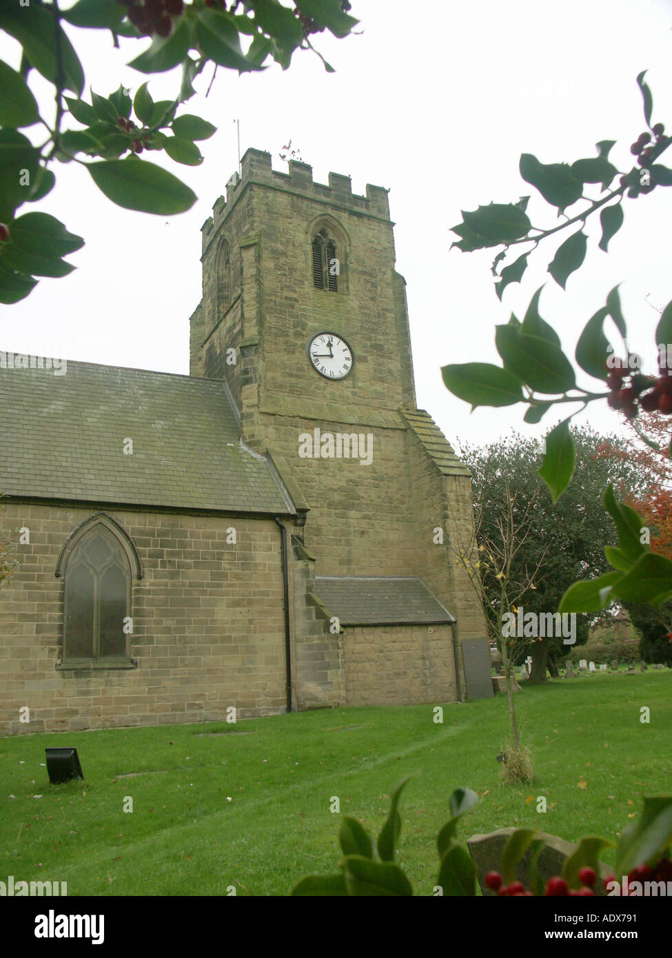 Drayton village church hi-res stock photography and images - Alamy
