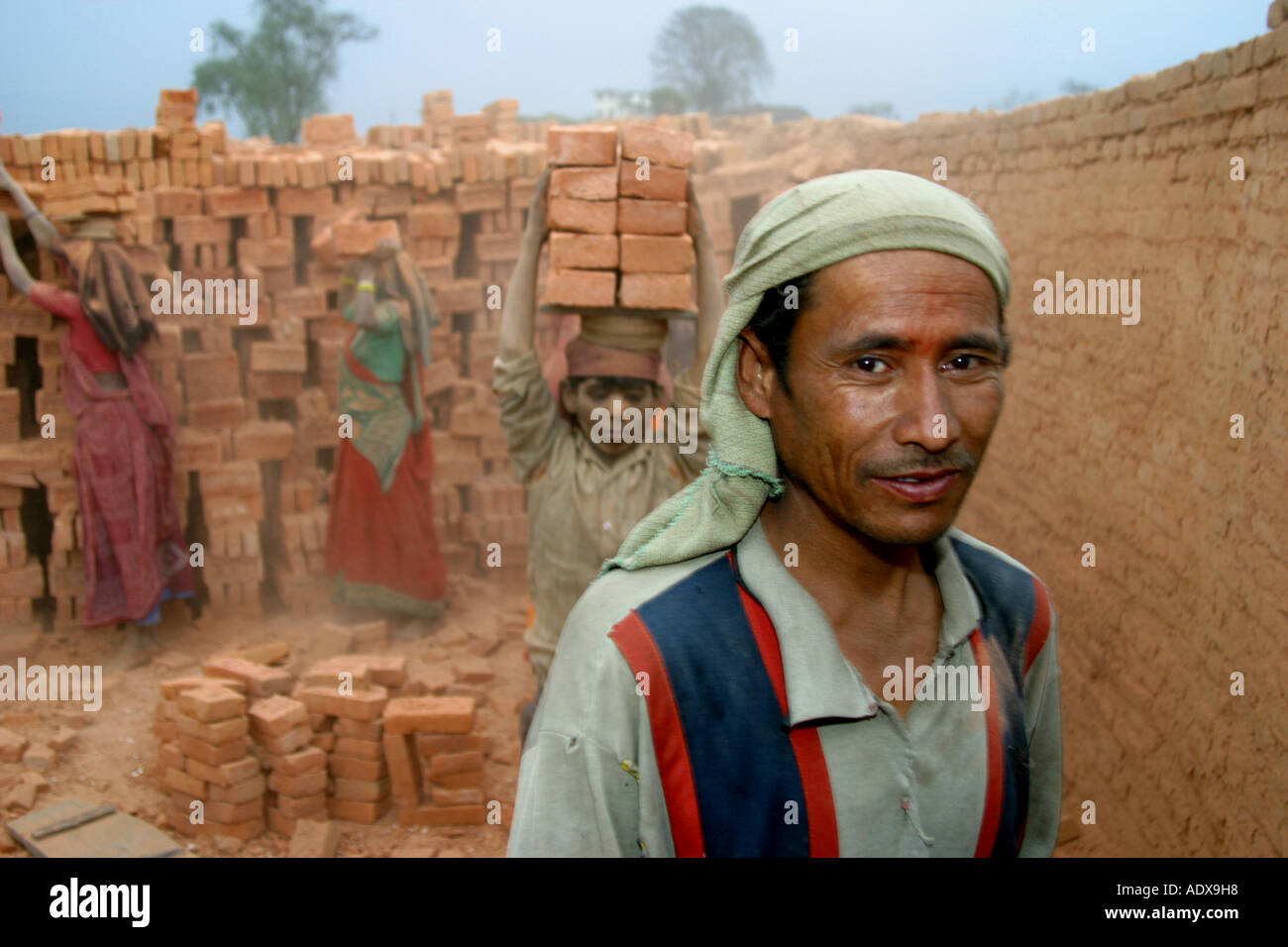 Children labour hi-res stock photography and images - Alamy