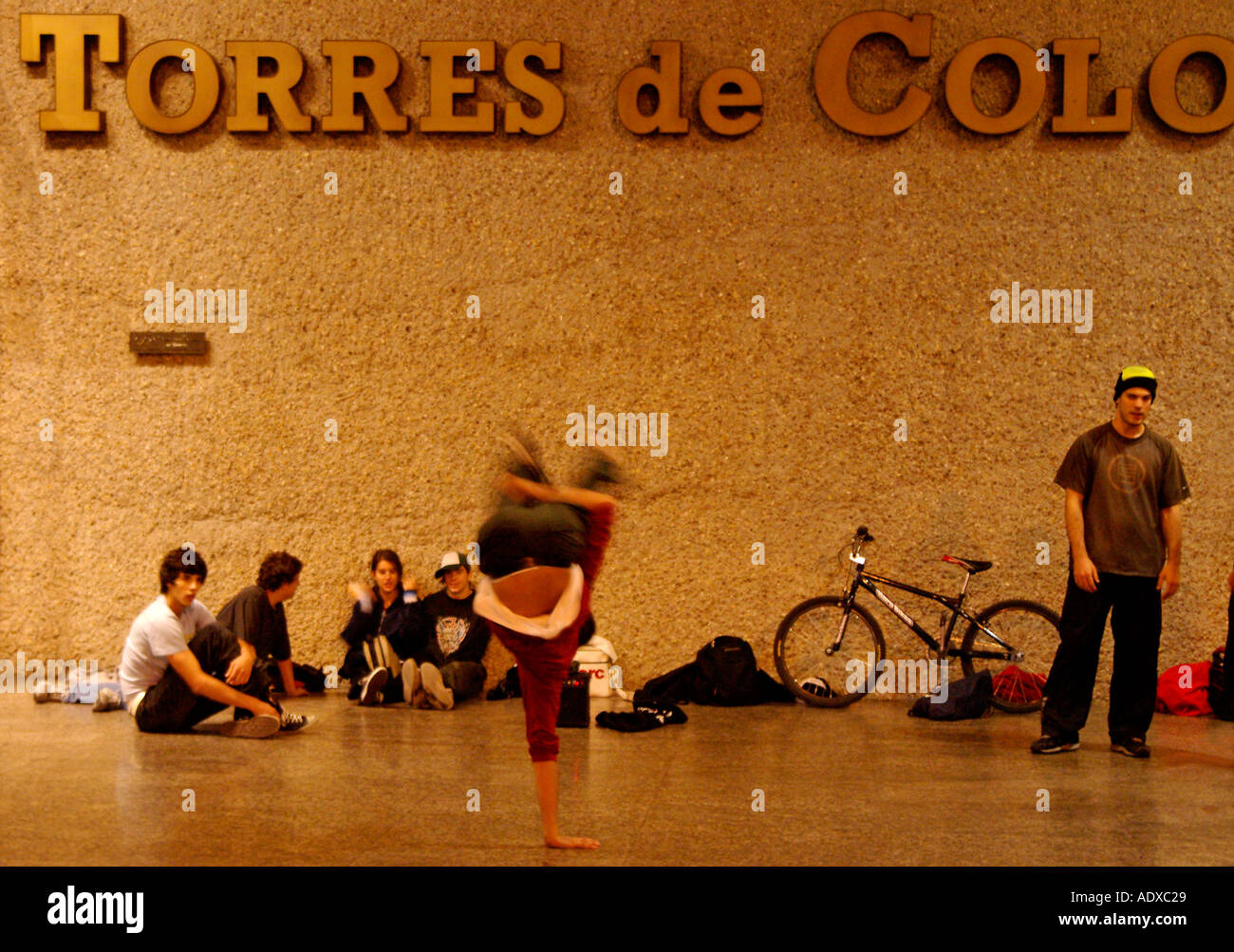 Break dance Stock Photo - Alamy