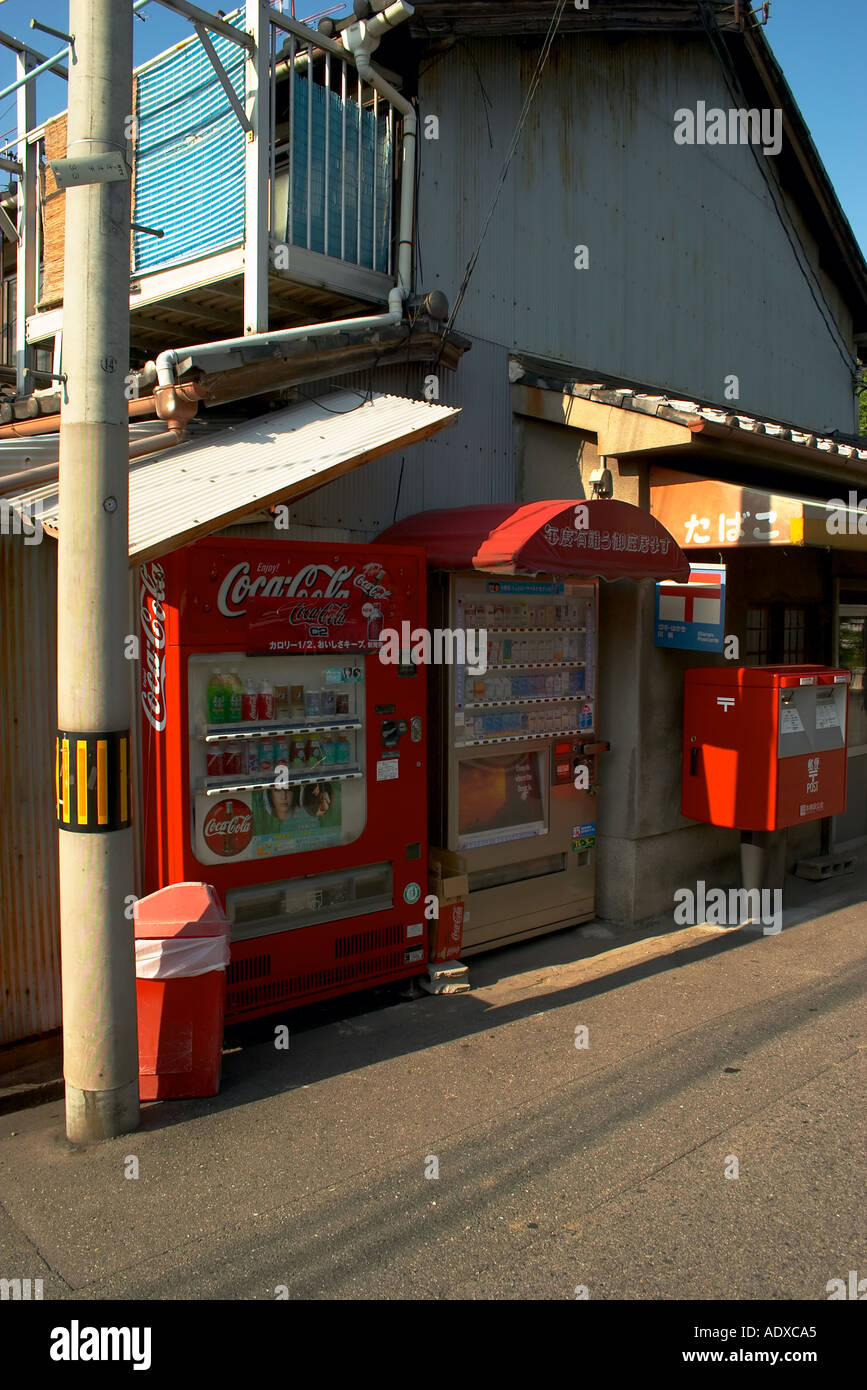 Alcohol vending machines hi-res stock photography and images - Alamy
