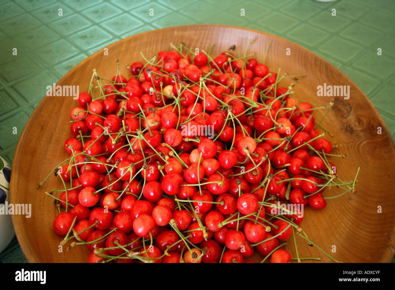 English cherries hi-res stock photography and images - Alamy