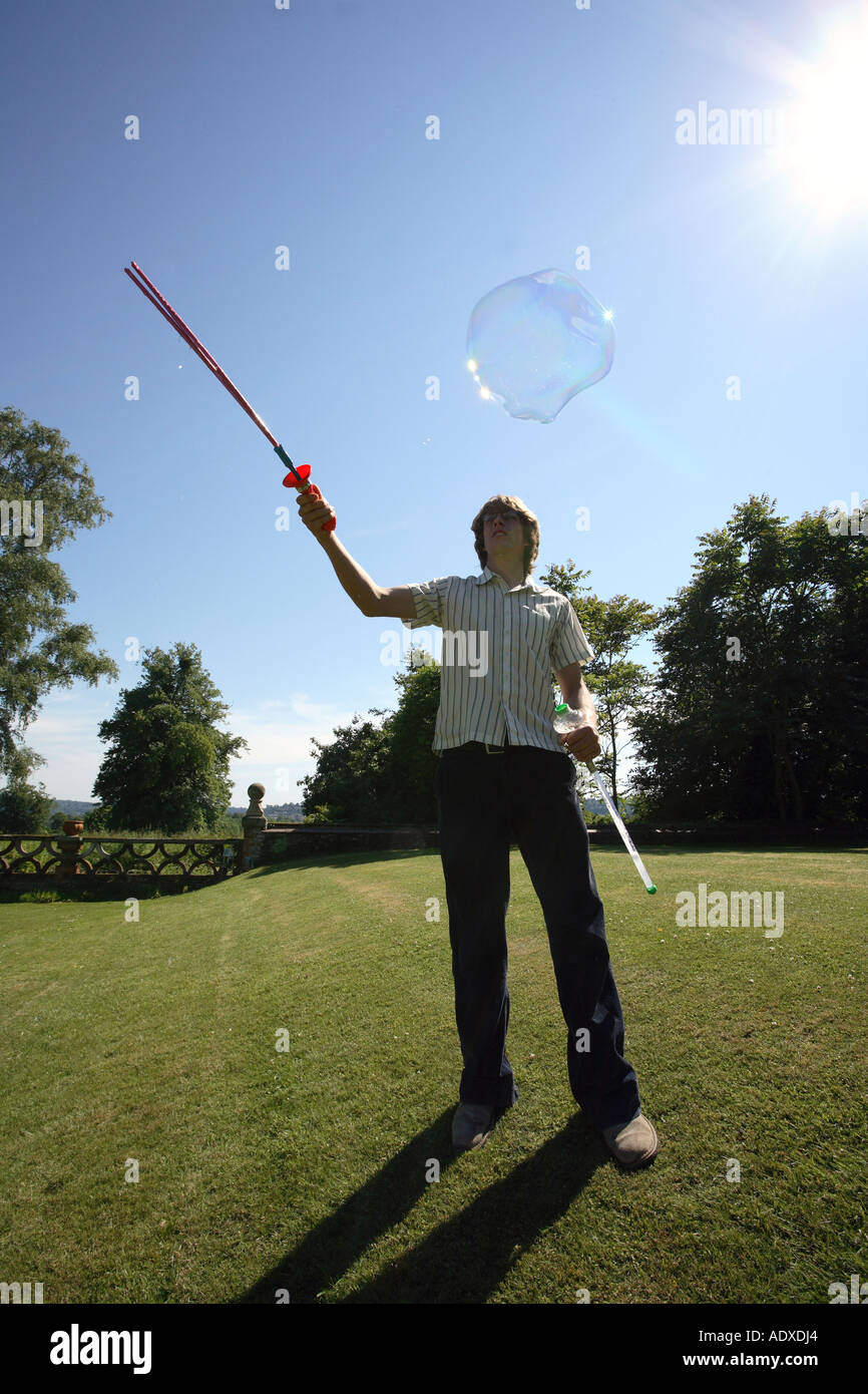 Very large bubbles hi-res stock photography and images - Alamy