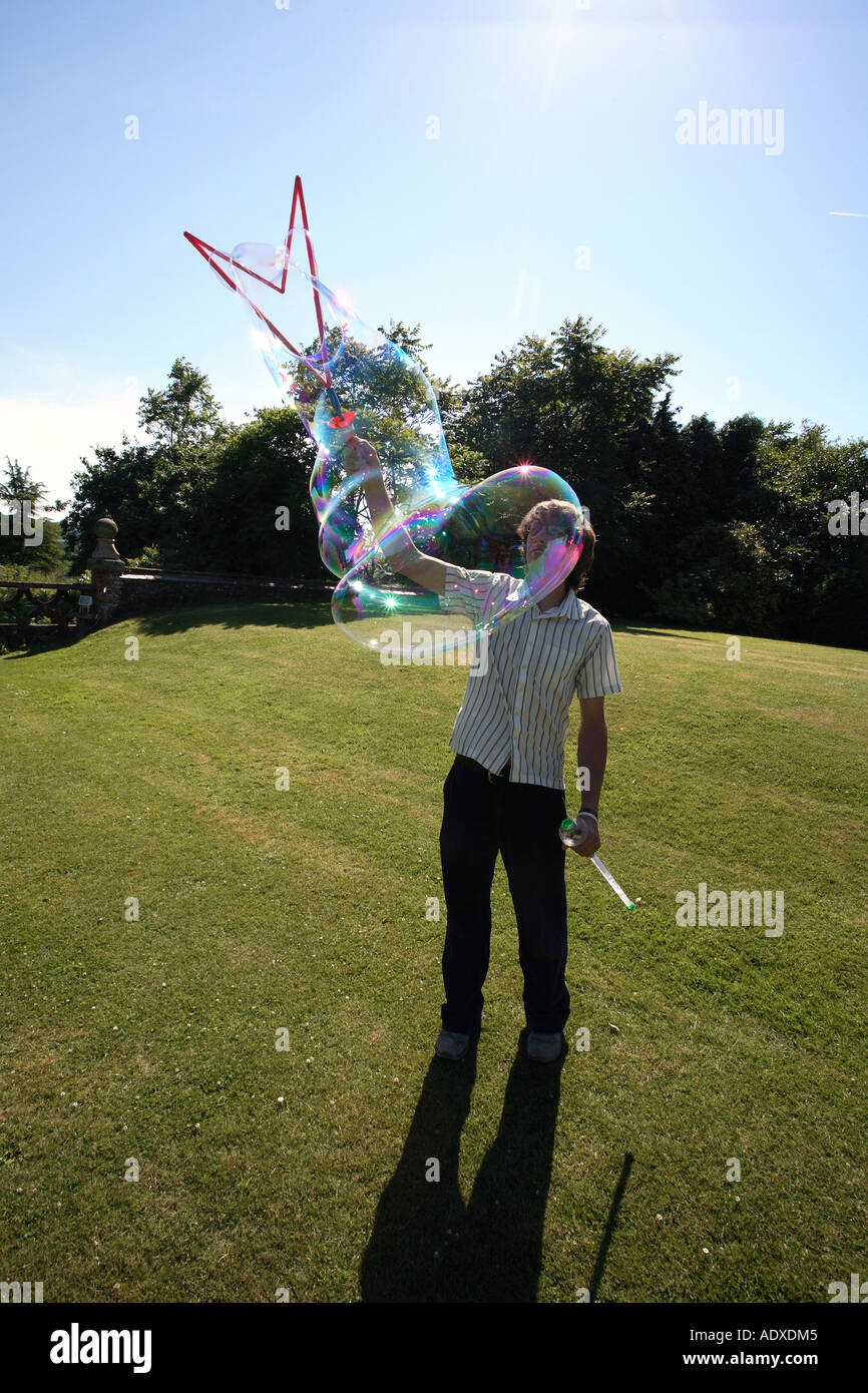 Very large bubbles hi-res stock photography and images - Alamy