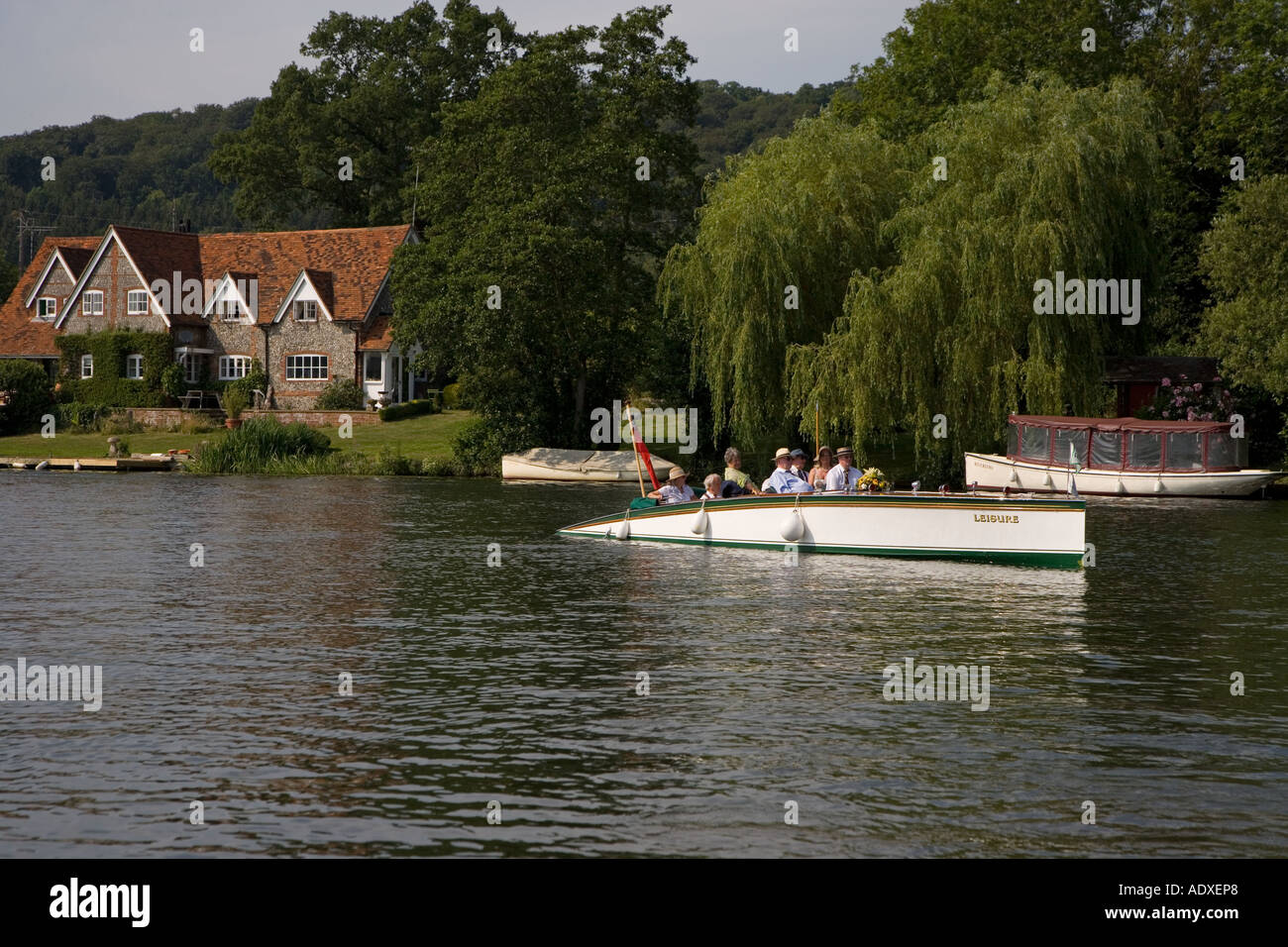 Boating Henley River Thames Oxfordshire UK Stock Photo - Alamy