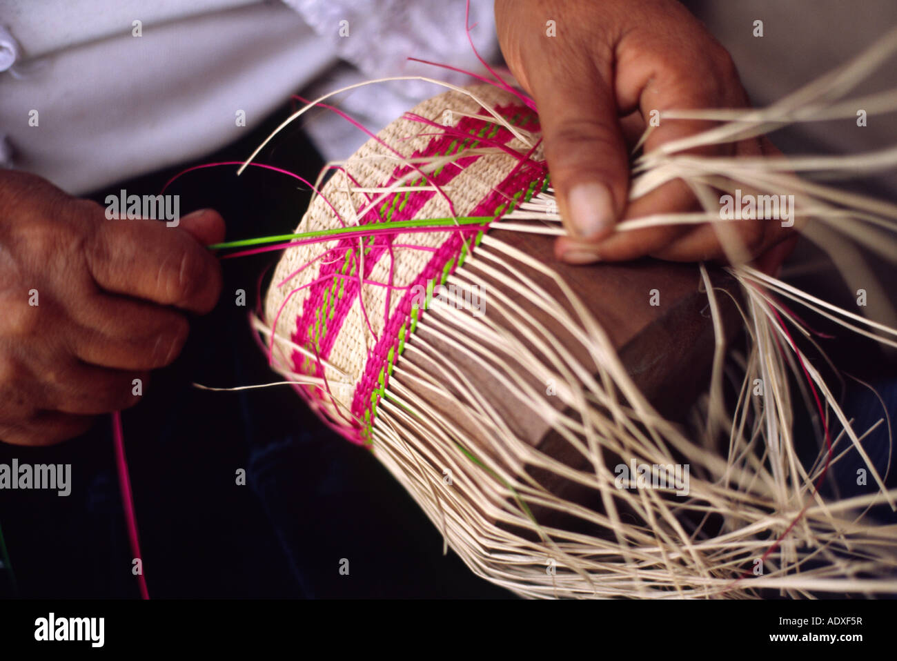 Weaving - Rurrenabaque, Beni BOLIVIA Stock Photo - Alamy