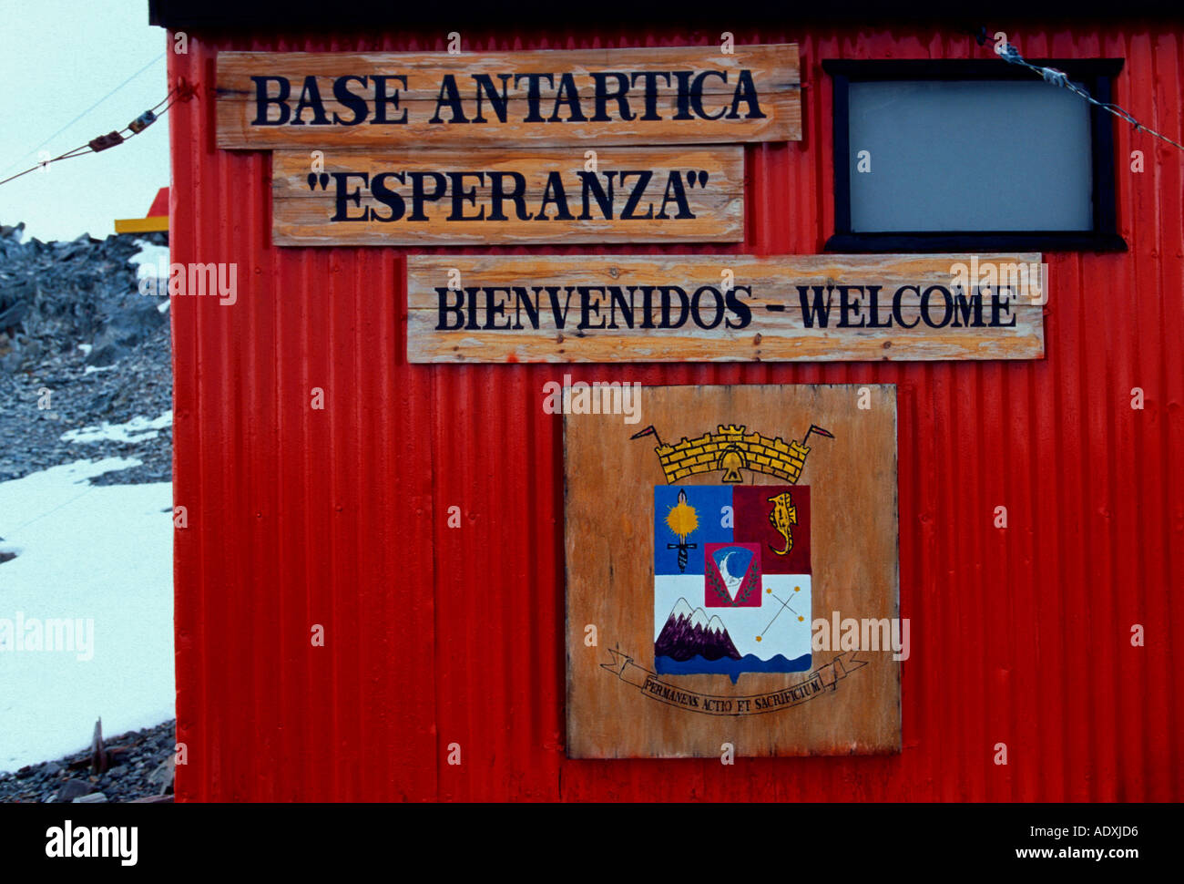 welcome sign, bienvenidos, welcome, Esperanza Argentine Army Base and ...