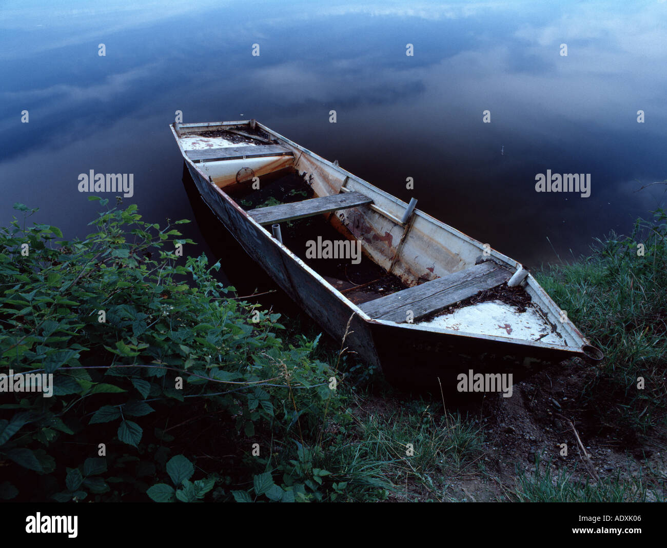 Leaking Boats High Resolution Stock Photography and Images - Alamy