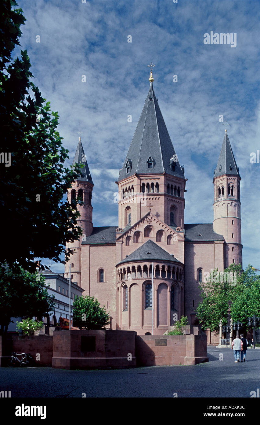The mainz cathedral hi-res stock photography and images - Alamy
