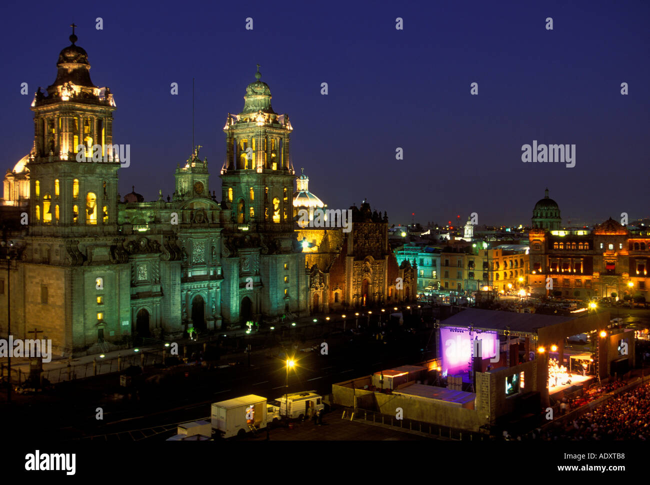 Zocalo centro historico center district mexico city hi-res stock ...