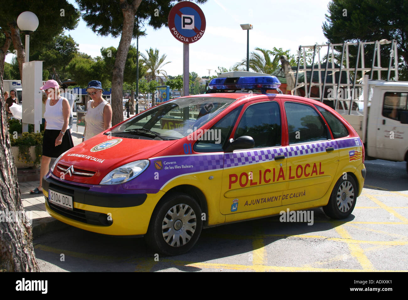 Spanish police car in Majorca Stock Photo - Alamy