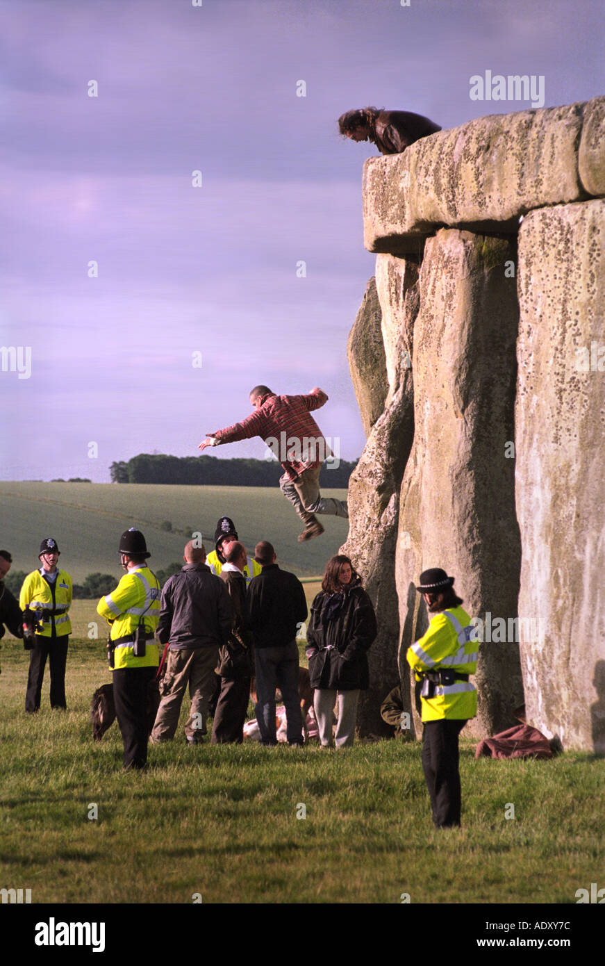 Stonehenge police hi-res stock photography and images - Alamy