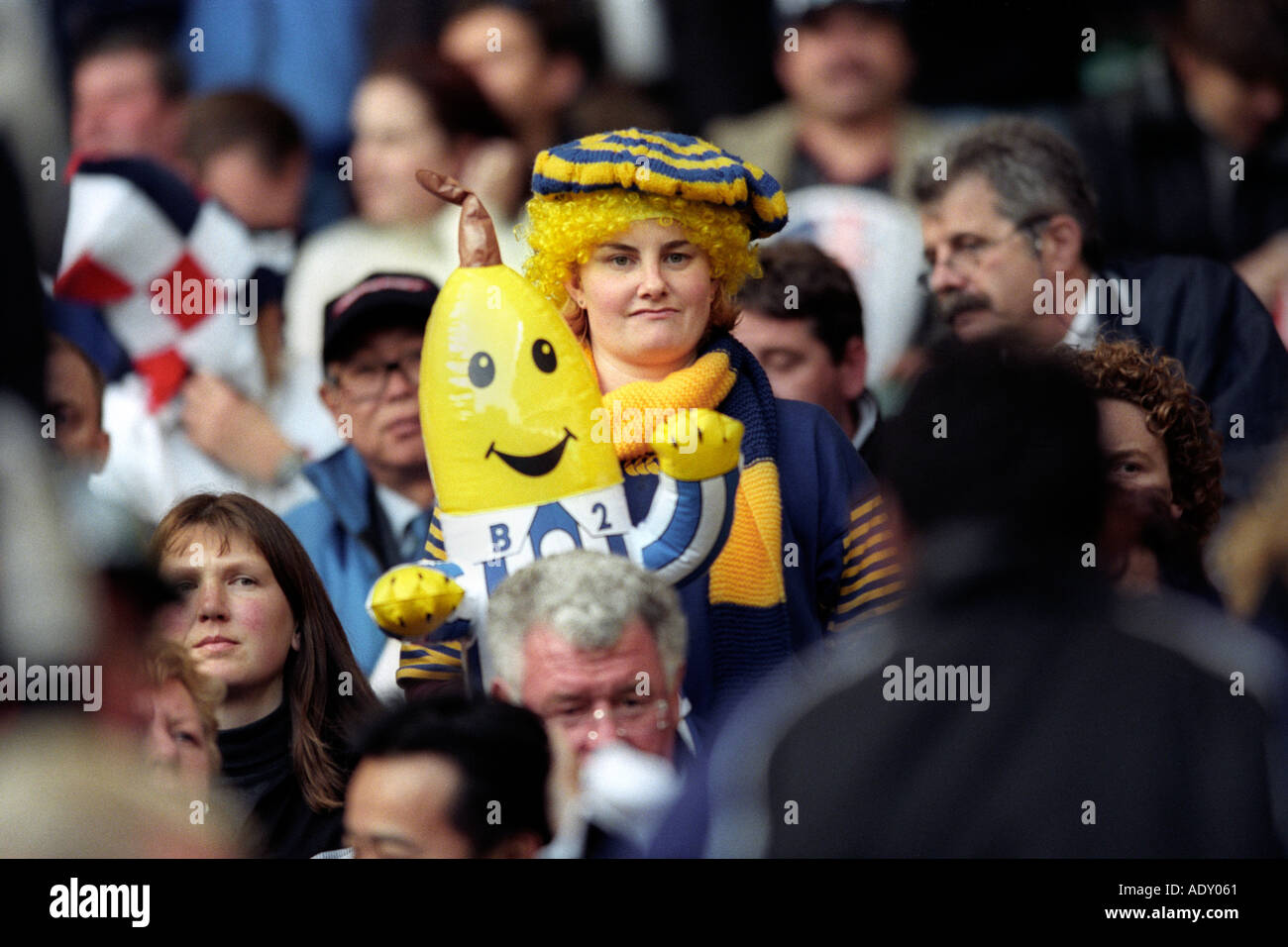 Female england rugby union fan hi-res stock photography and images - Alamy