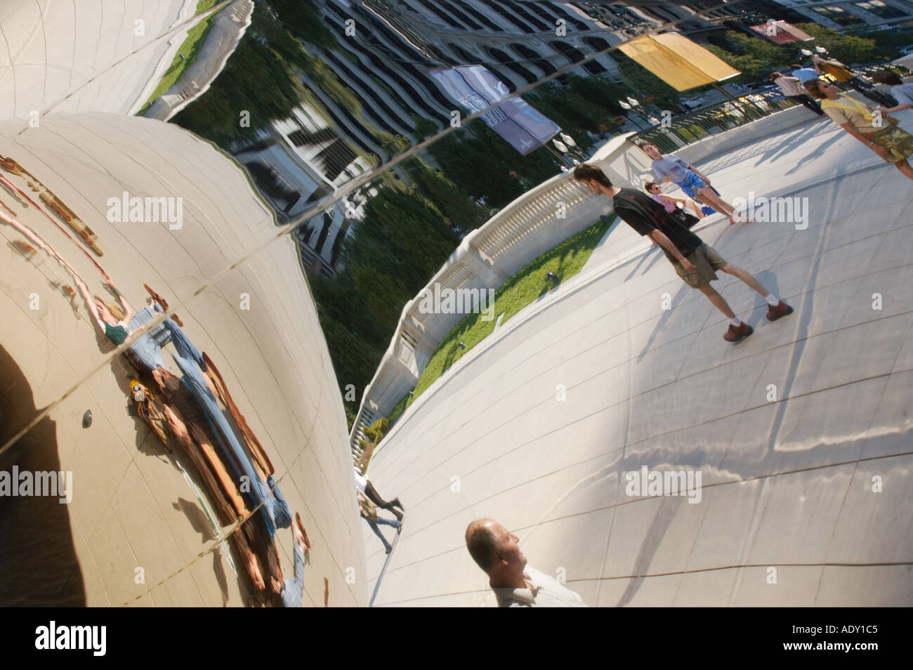 SCULPTURE Chicago Illinois Distorted reflections in Cloud Gate ...