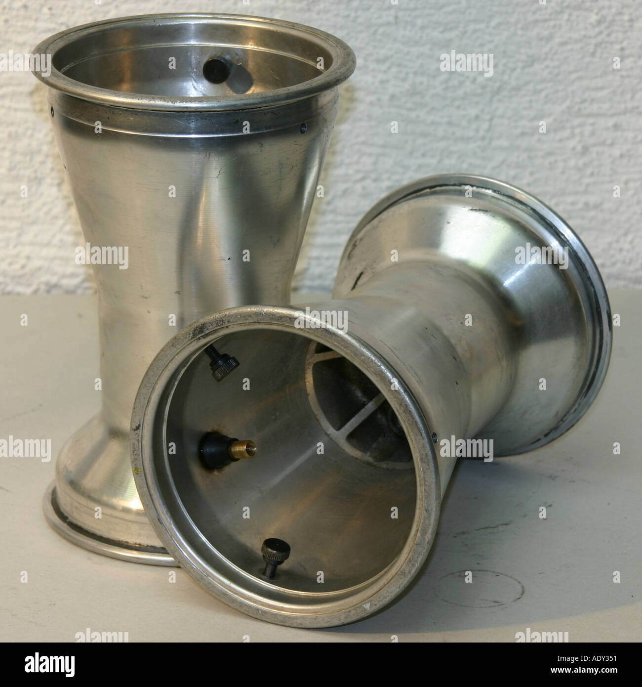 Aluminium rims hi-res stock photography and images - Alamy