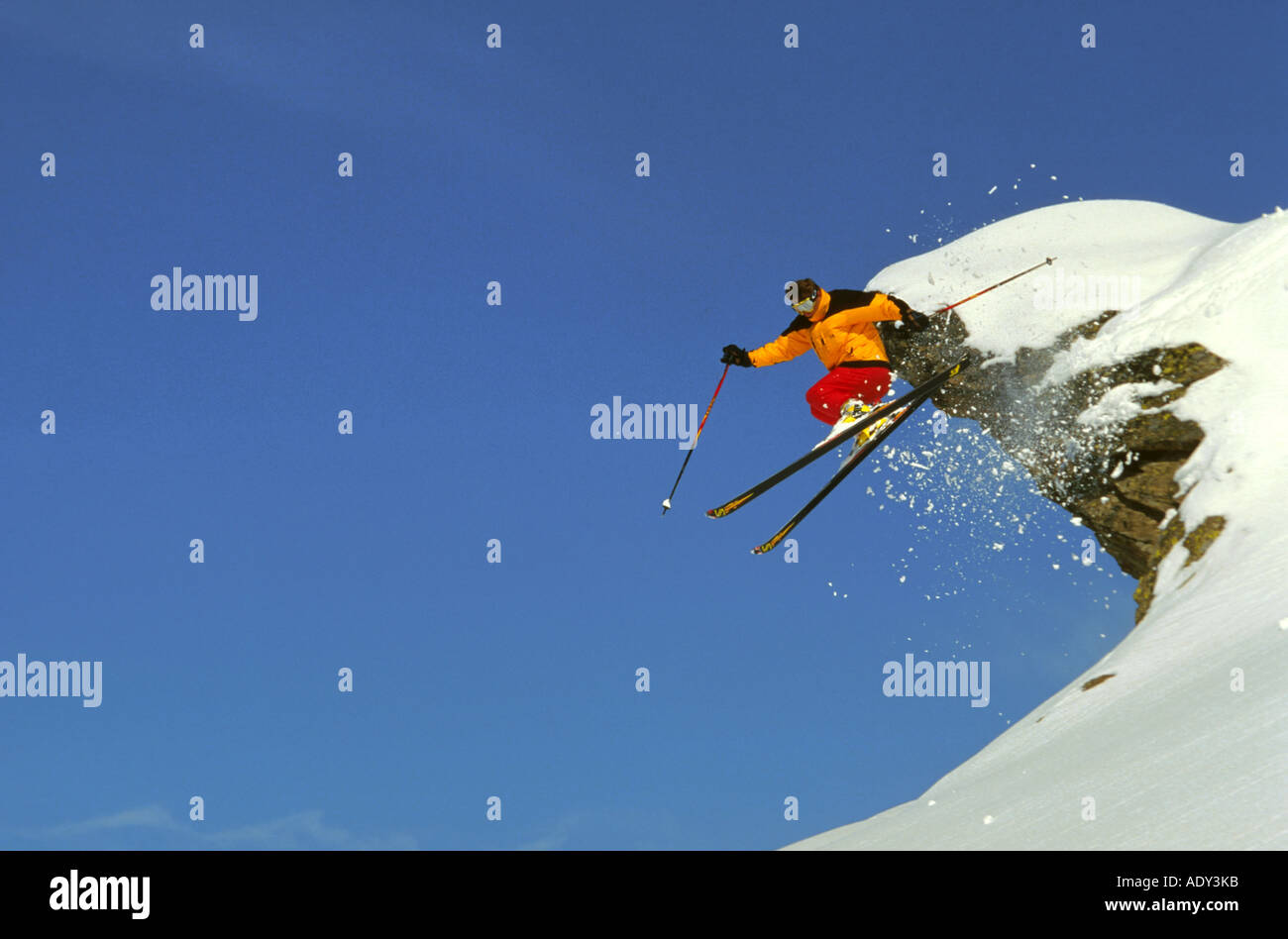 Skier cliff jump hi-res stock photography and images - Alamy