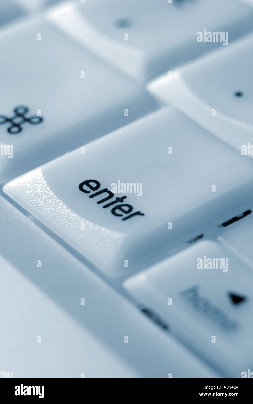 Computer Comm plastic white keyboard internet www world wide web design ...