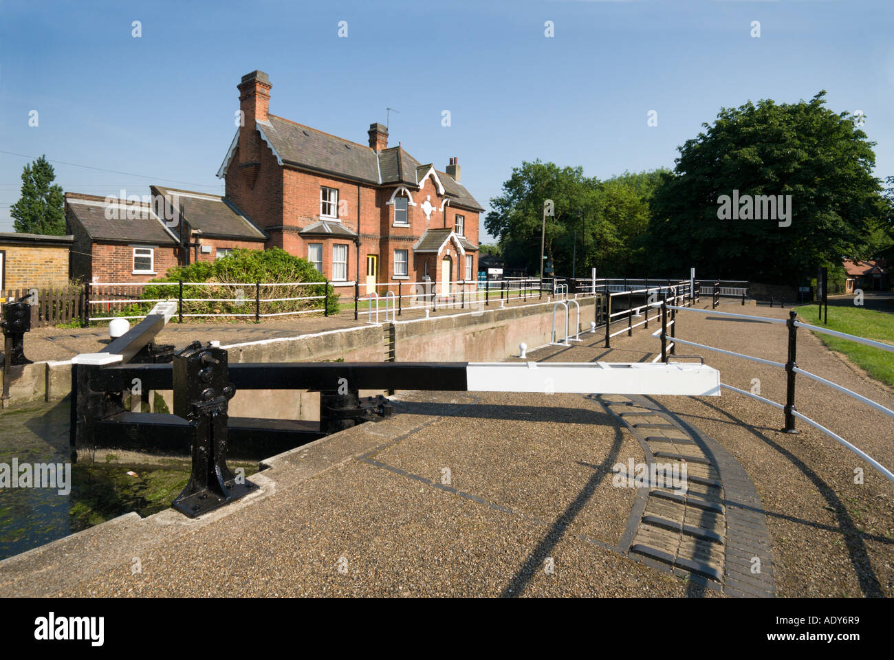 Enfield Navigation Canal Lock Stock Photo - Alamy