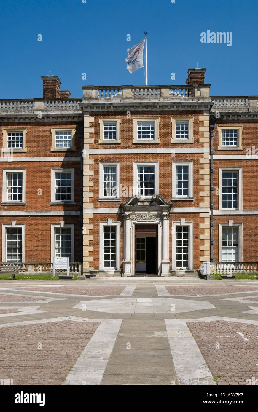 Trent park mansion hi-res stock photography and images - Alamy