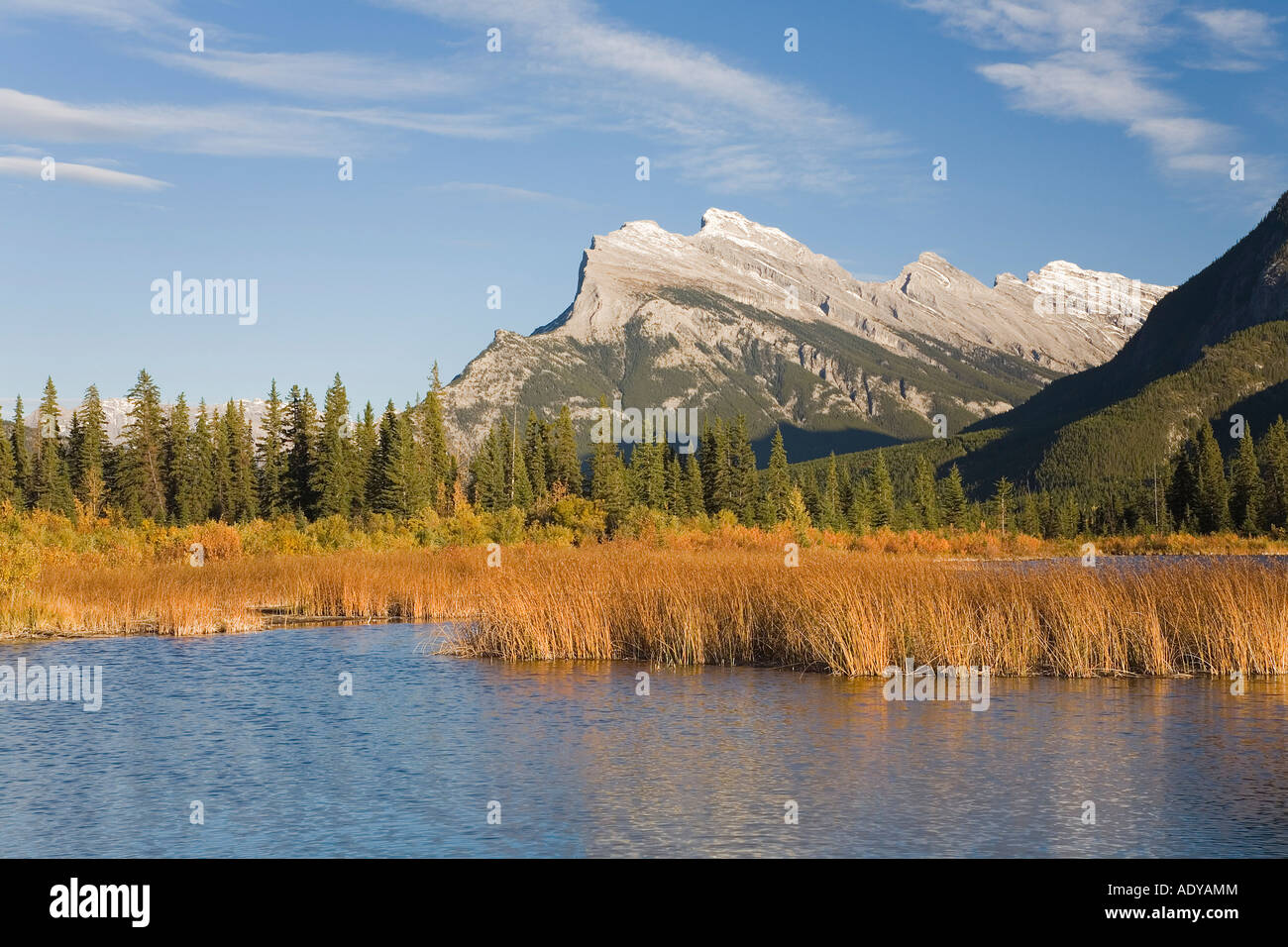 Vermillion Lake and Mount Rundle in Autumn, Banff National Park ...