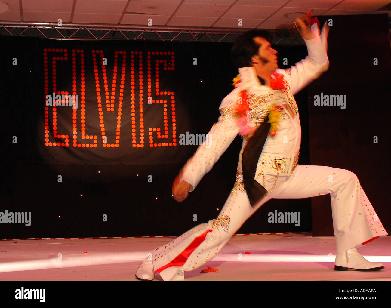 Fake elvis hi-res stock photography and images - Alamy