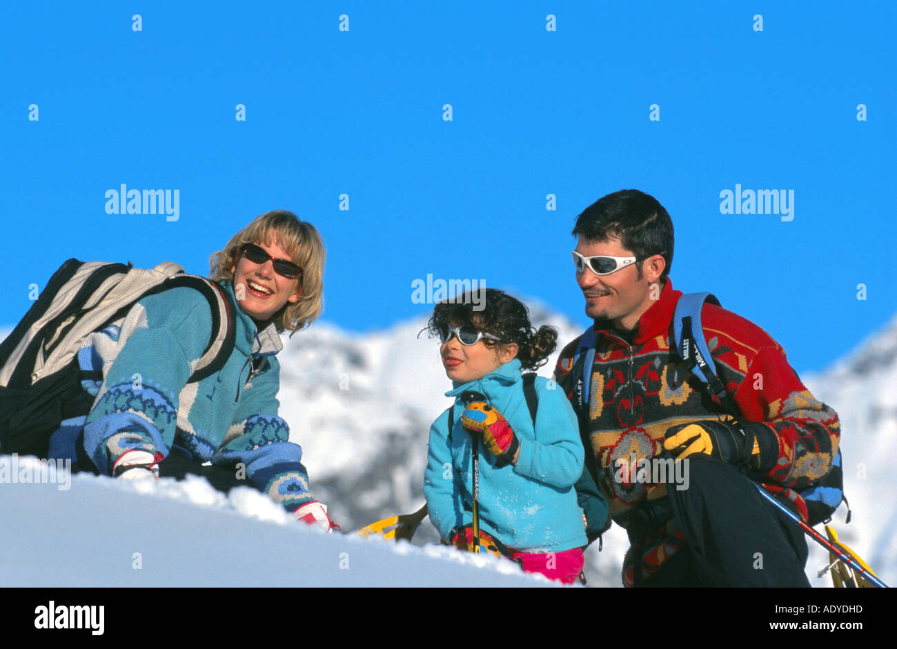 Snowshoeing family hi-res stock photography and images - Alamy
