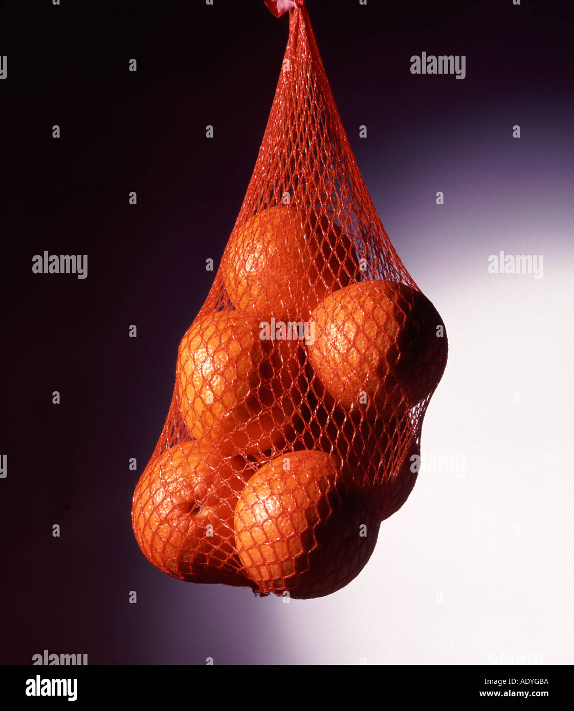 Oranges in a net hi-res stock photography and images - Alamy