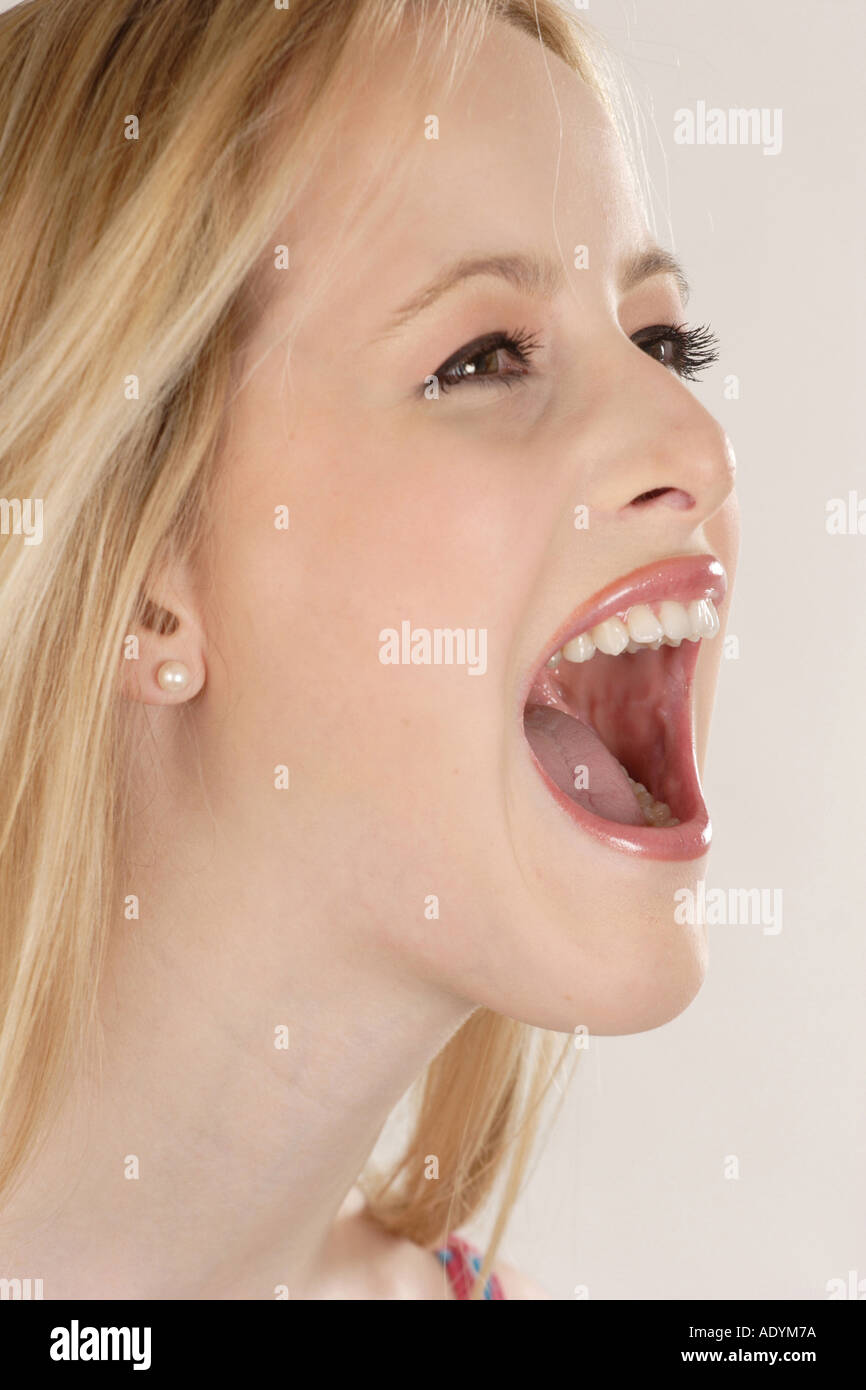 Person rage screaming women hi-res stock photography and images - Alamy