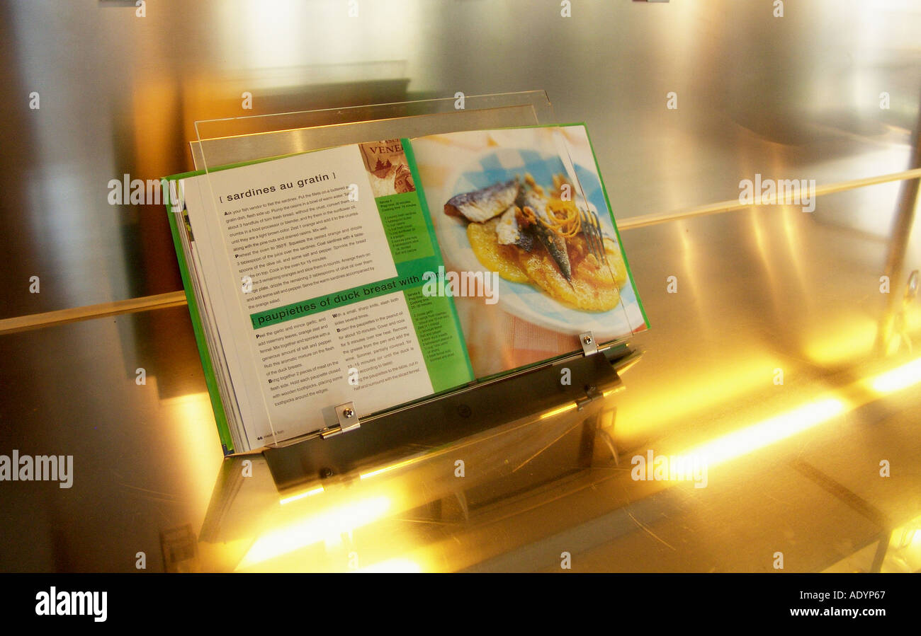 Modern cuisine book hi-res stock photography and images - Alamy