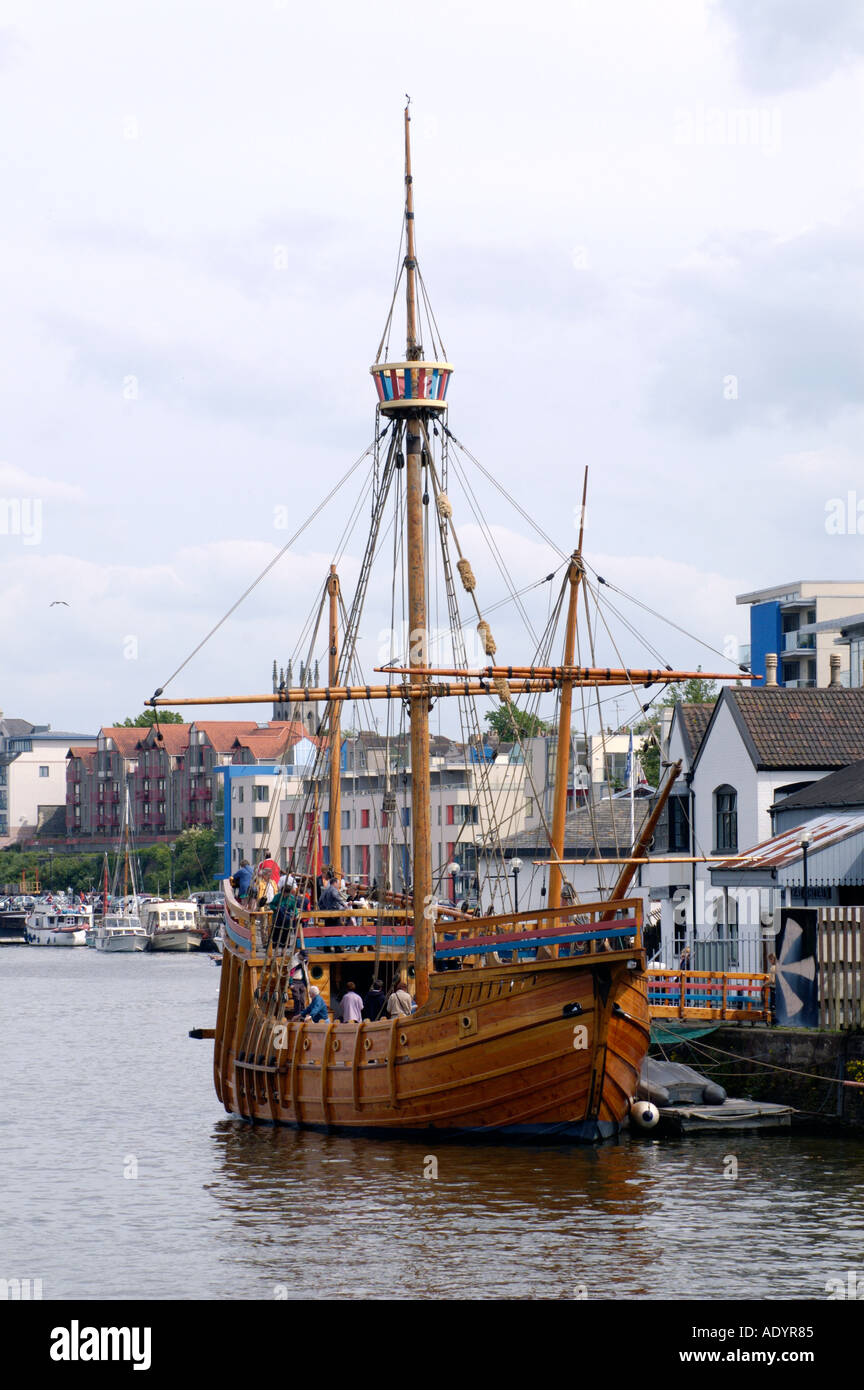 Galleon hi-res stock photography and images - Alamy