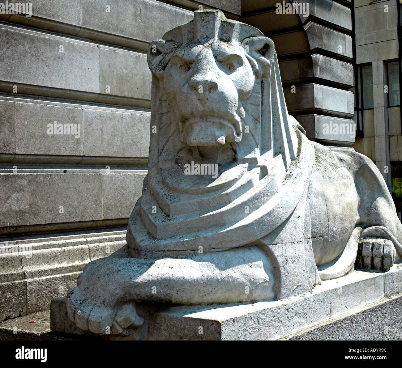 Stone Statue of a Lion Nottingham Civic Centre U K Stock Photo - Alamy